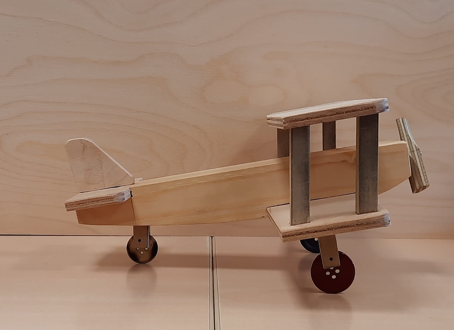 Model Airplane : 6 Steps - Instructables