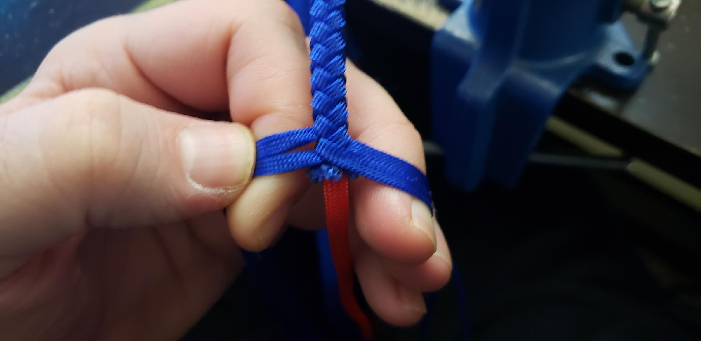 Tygra's Bolo-Whip With Paracord in 16 Plait : 9 Steps (with Pictures ...