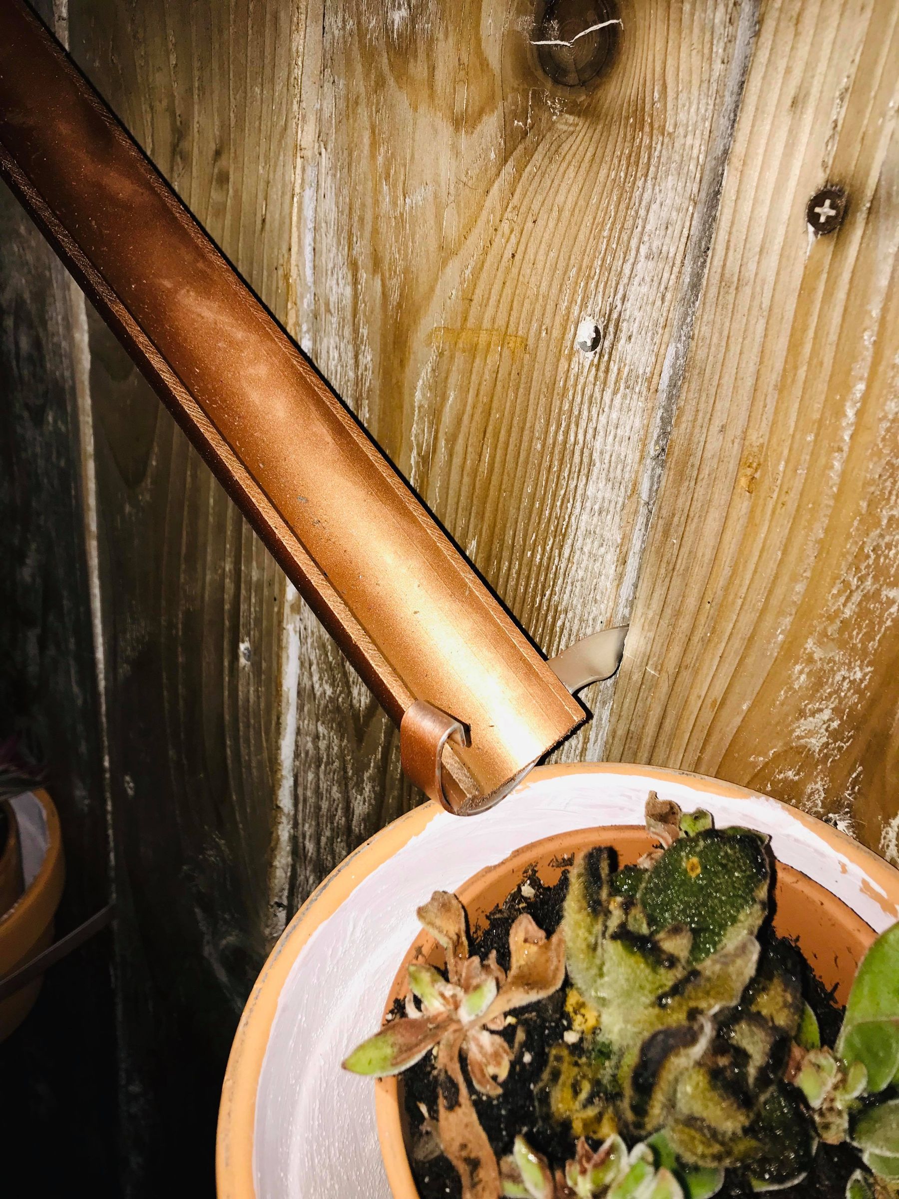 Circulating Self Watering Vertical Planter : 8 Steps (with Pictures ...