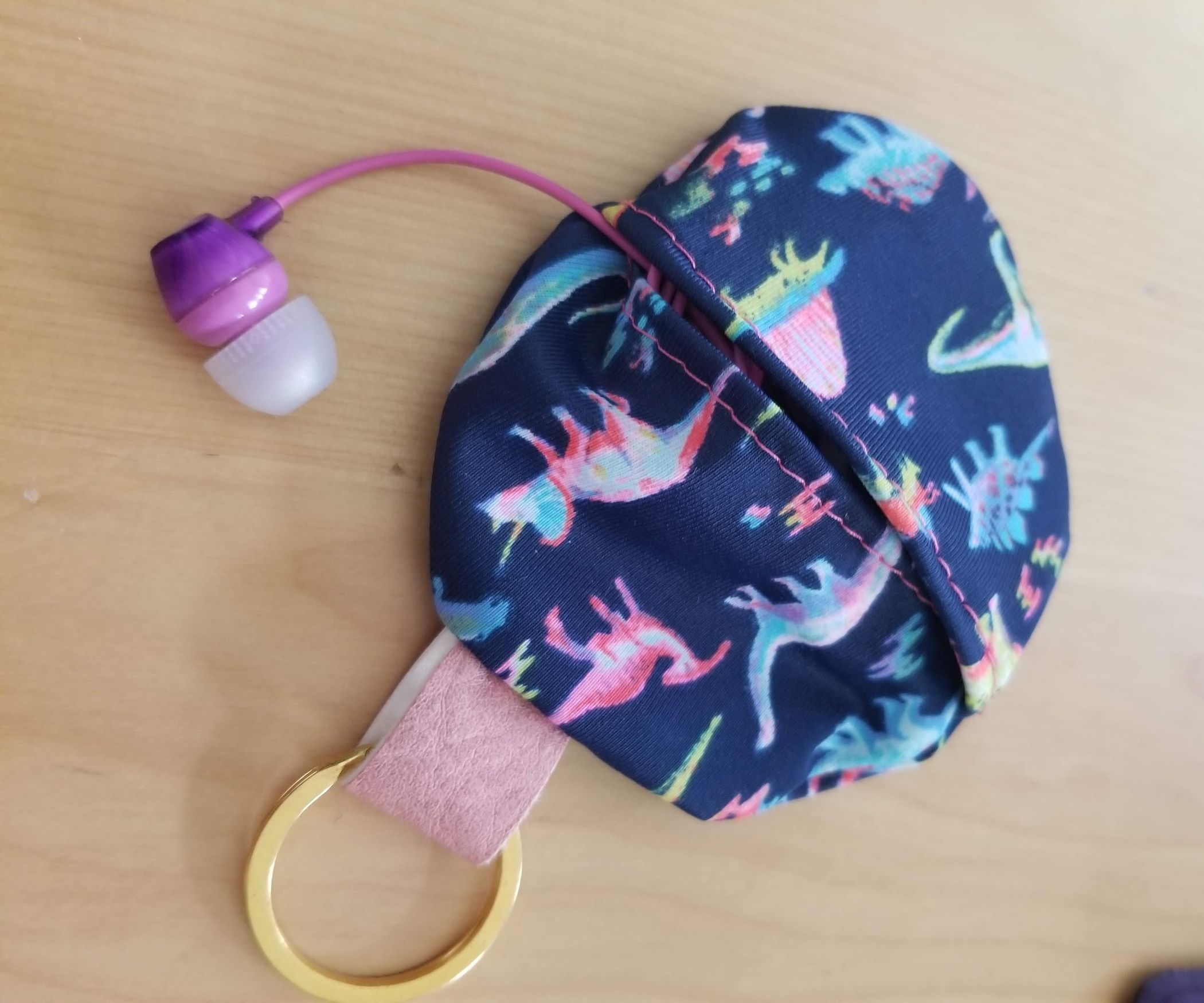 Earbud Pouch Keychain : 11 Steps (with Pictures) - Instructables