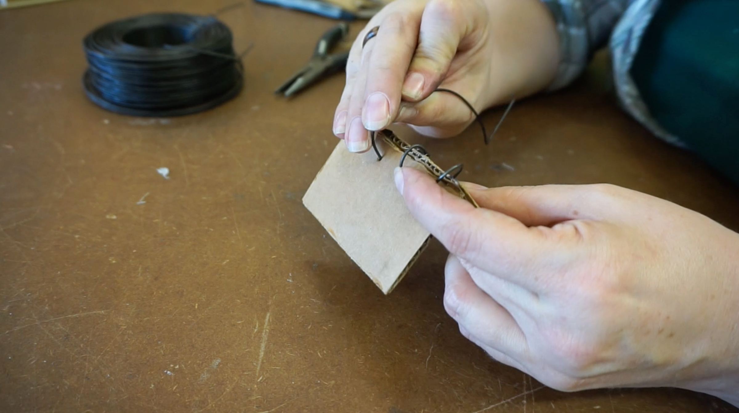 6 Easy Tinkering Hinges : 7 Steps (with Pictures) - Instructables