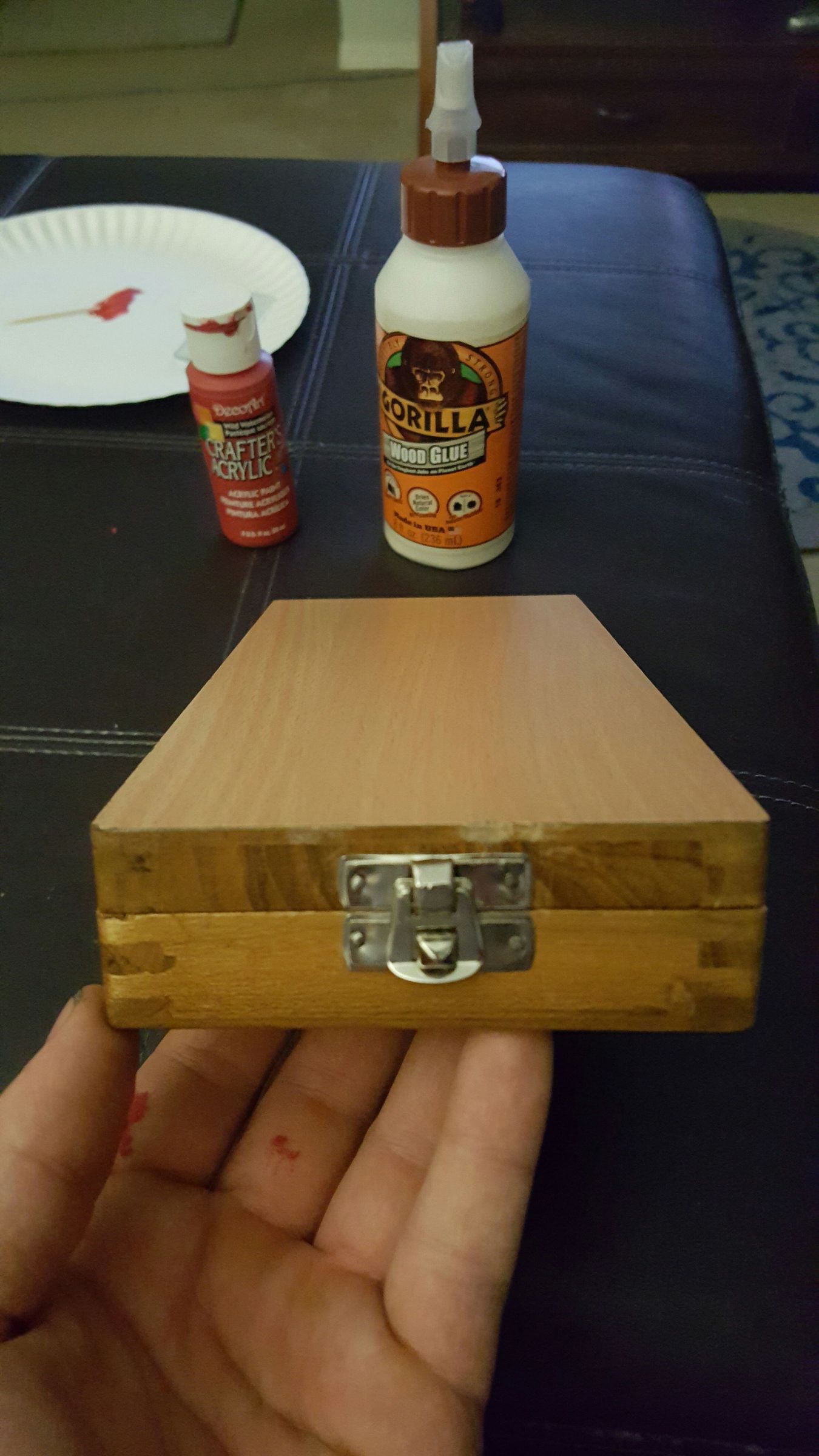 Dexter Trophy Case for UNDER $20 : 4 Steps - Instructables