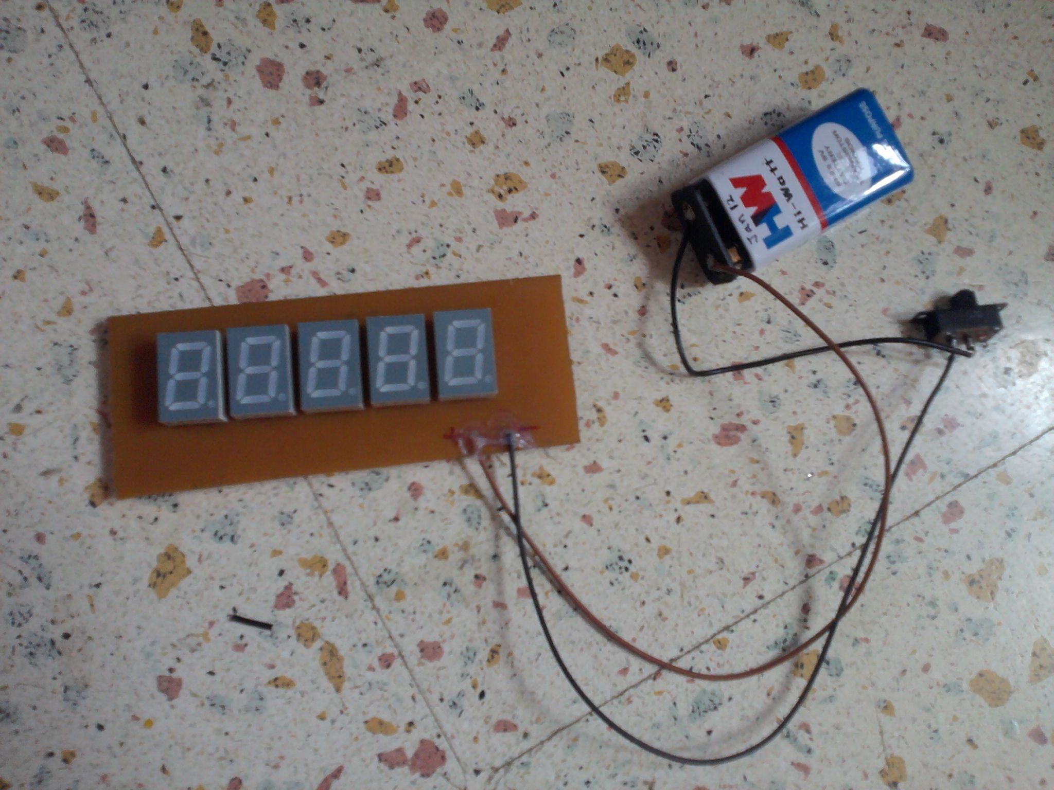 "DIY - THE EXCELLENT LINE TRACER ROBOT WITHOUT MICROCONTROLLER" : 7 ...