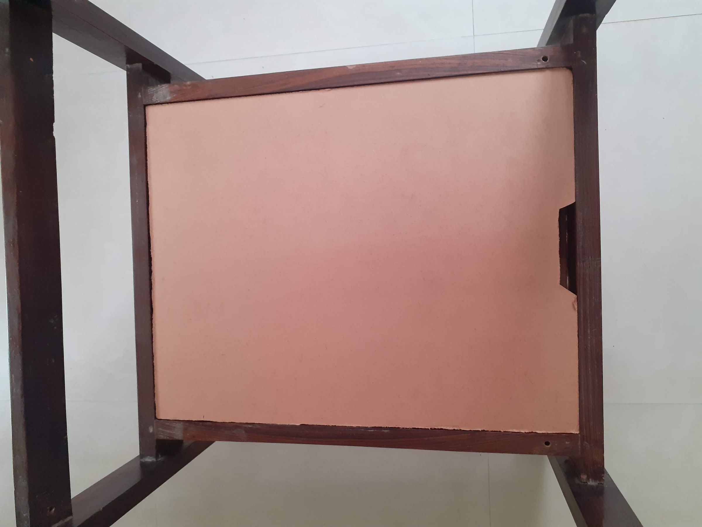 Hidden Chair Compartment : 4 Steps (with Pictures) - Instructables