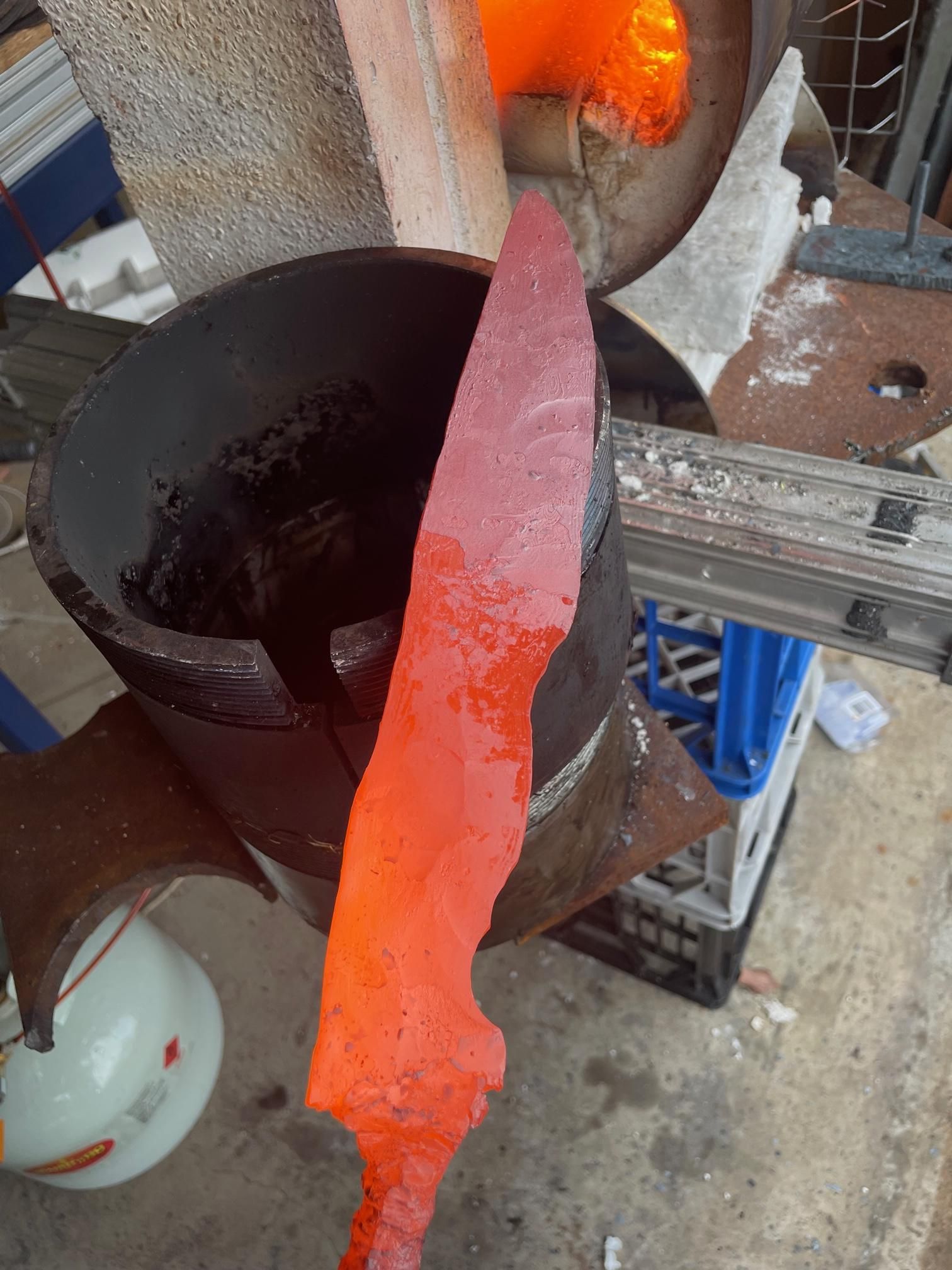 Hand Forged "Raindrop" Damascus Steel Full Tang Knife : 20 Steps (with ...