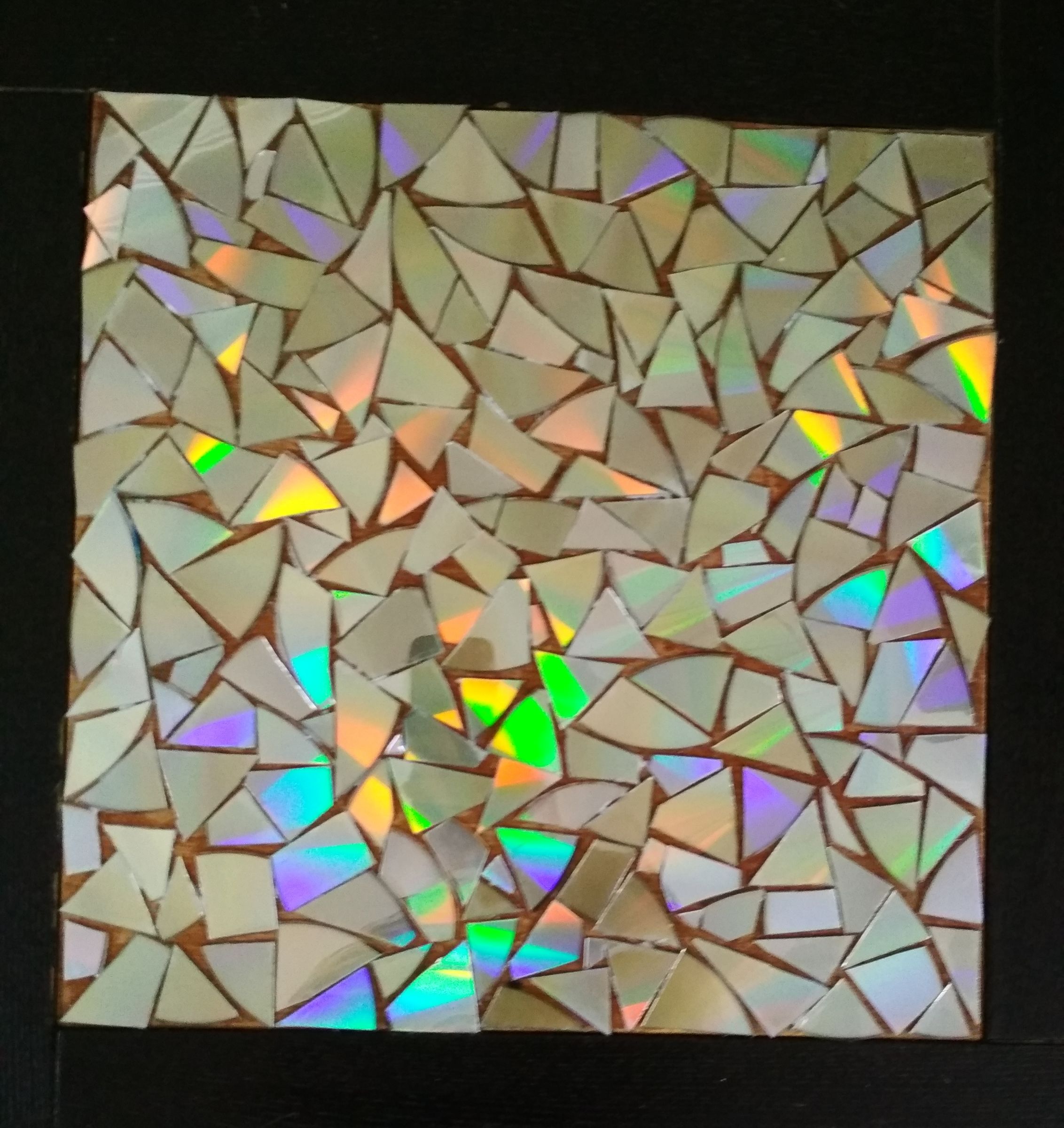CD Mosaic Table Top : 6 Steps (with Pictures) - Instructables