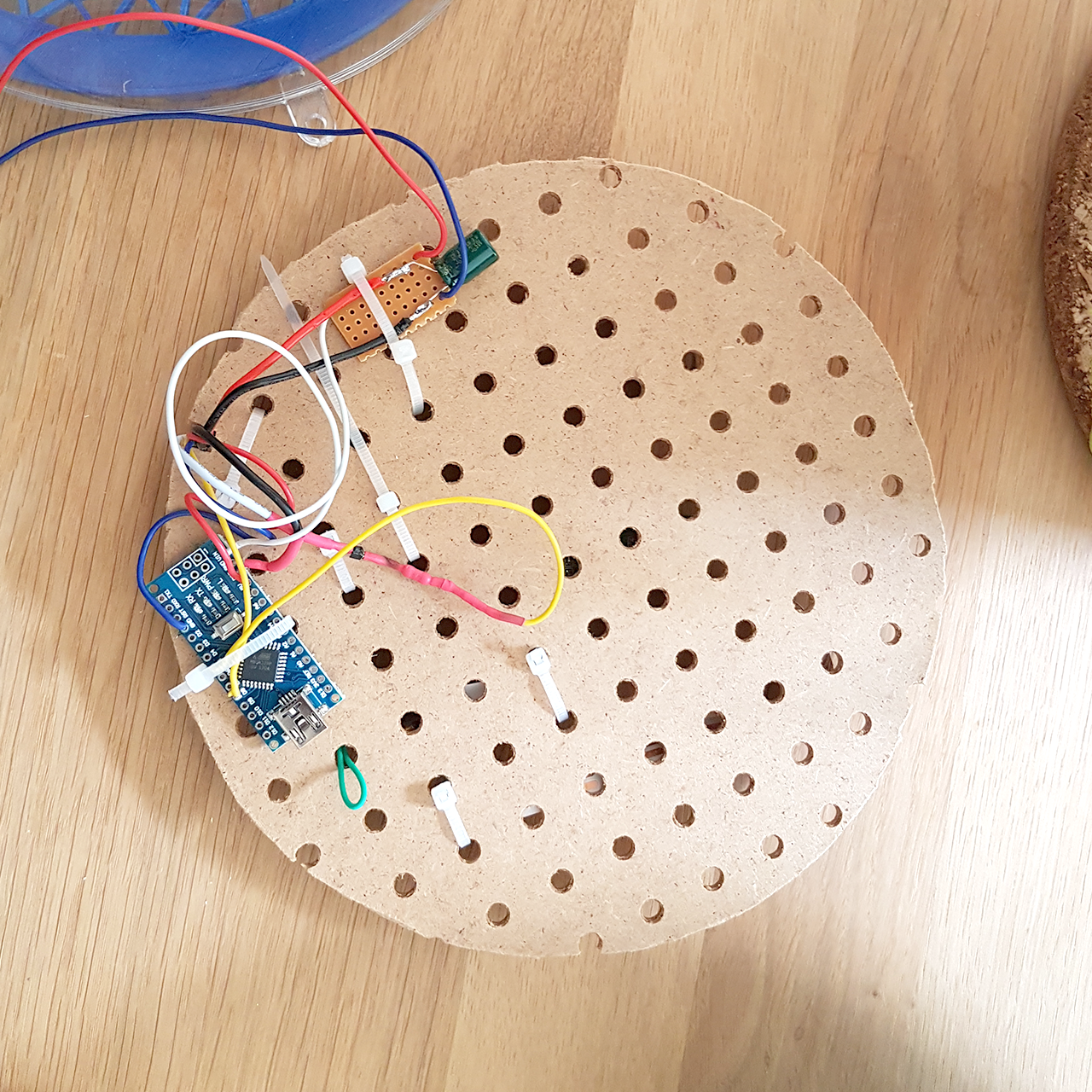 KICKLAMP - the Easy Proximity Lamp : 7 Steps (with Pictures ...