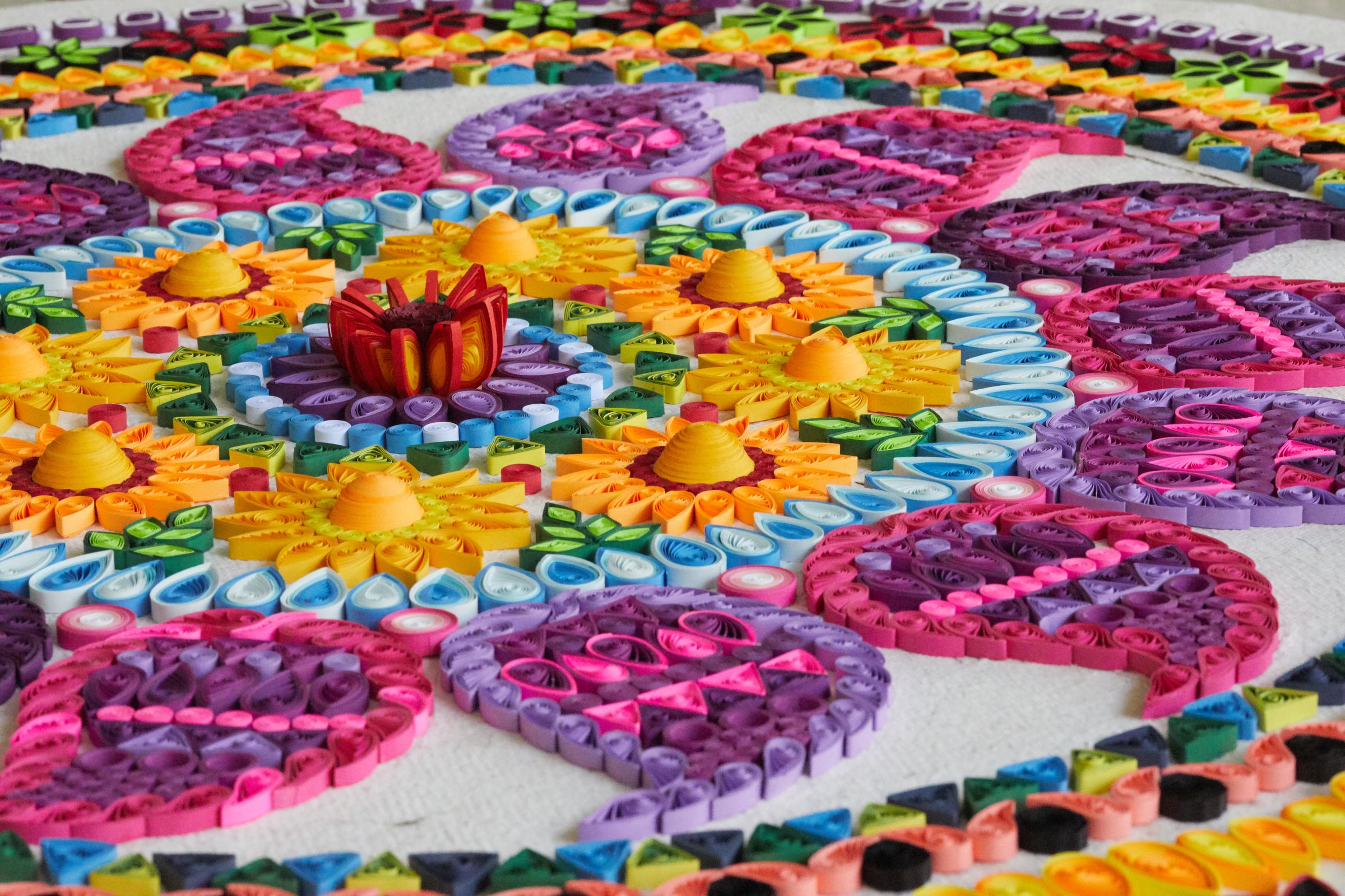 A Meter Big Quilled Mandala! : 6 Steps (with Pictures) - Instructables
