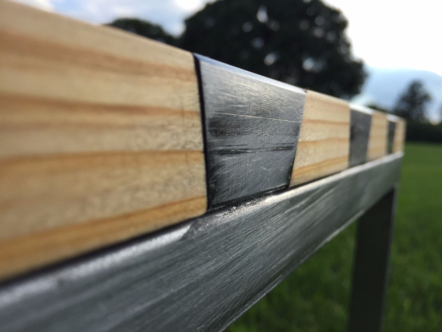 Dovetail Desk (Steel Into Wood) : 6 Steps (with Pictures) - Instructables