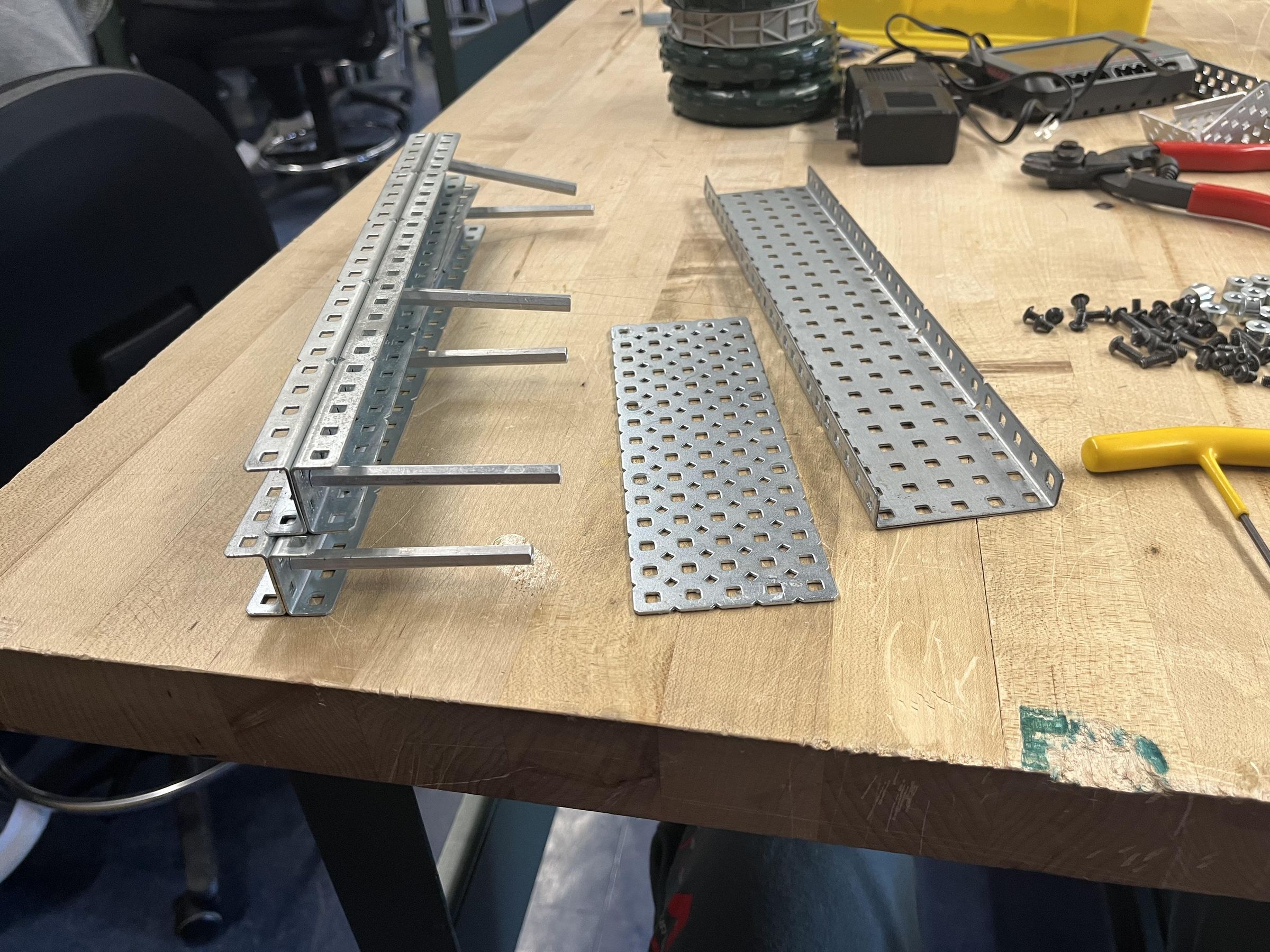 Vex Robotics Wheelie Car : 7 Steps - Instructables