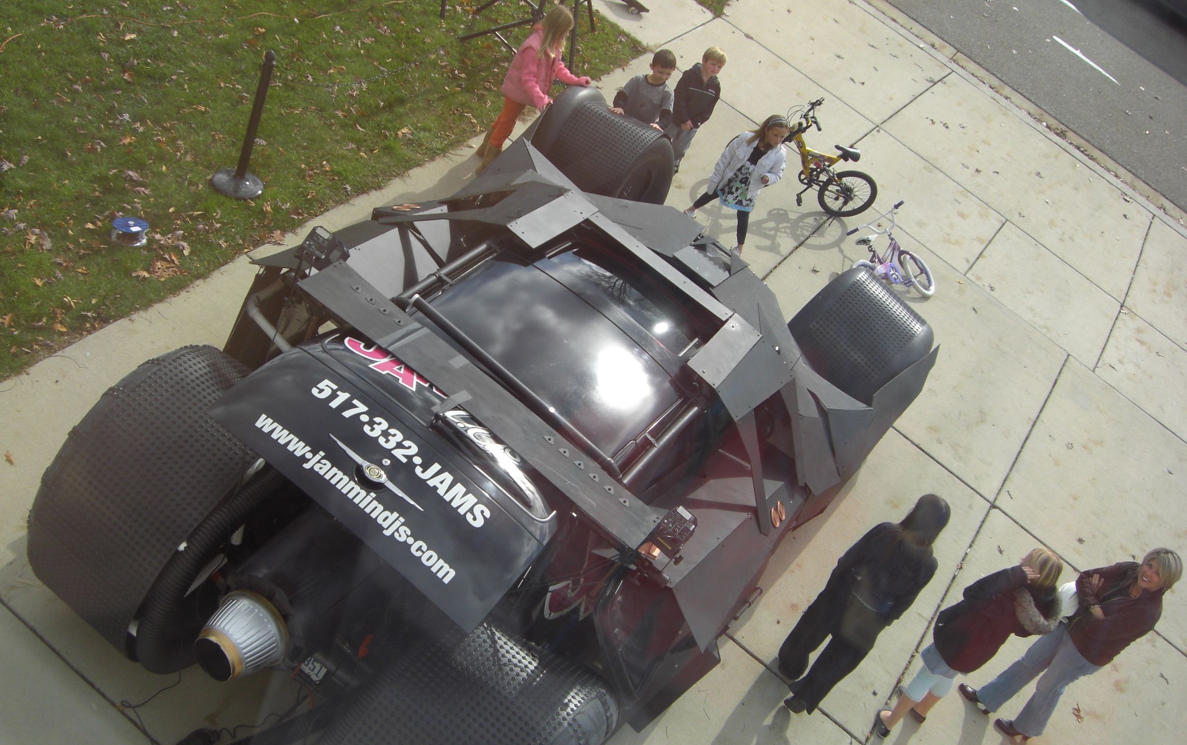 Make a Life-sized Batmobile Tumbler and Batman Themed Halloween Display ...