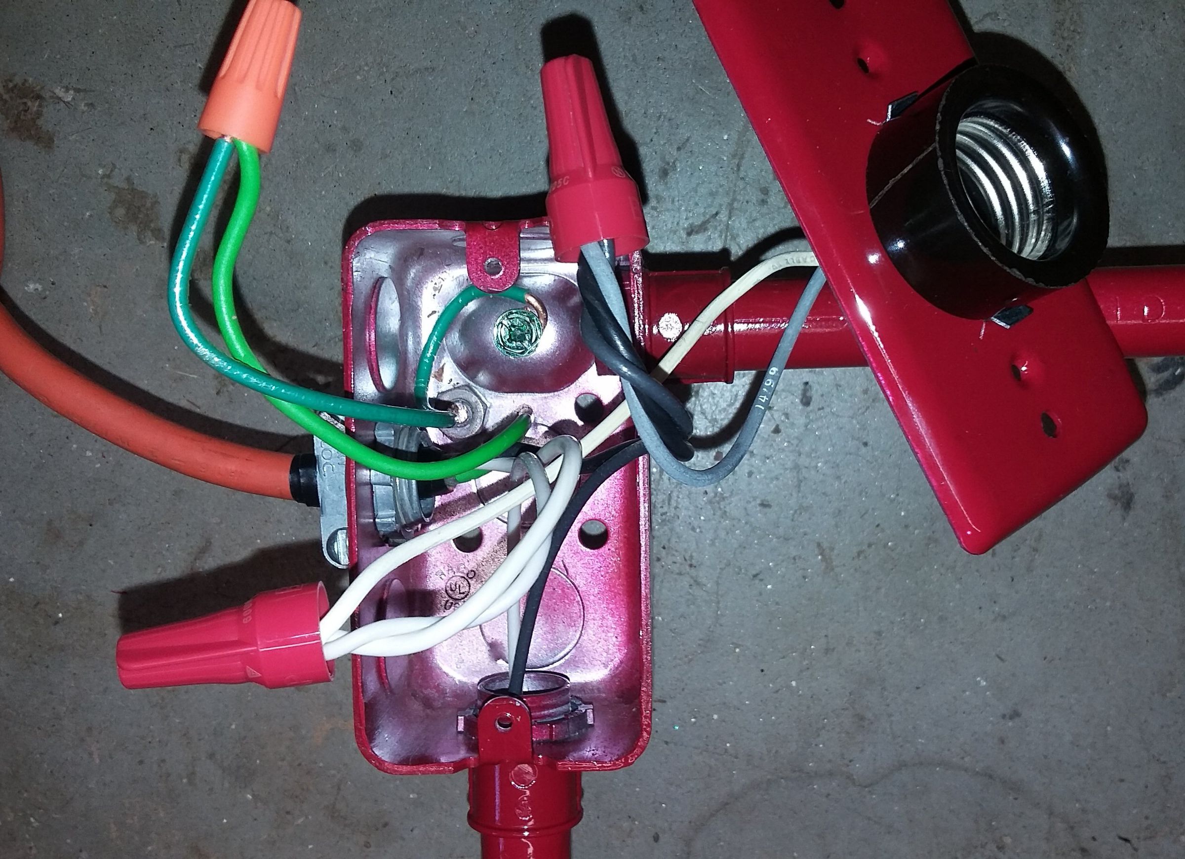 LED EMT (Electric Metallic Tubing) Light Fixture (Old School) : 6 Steps ...