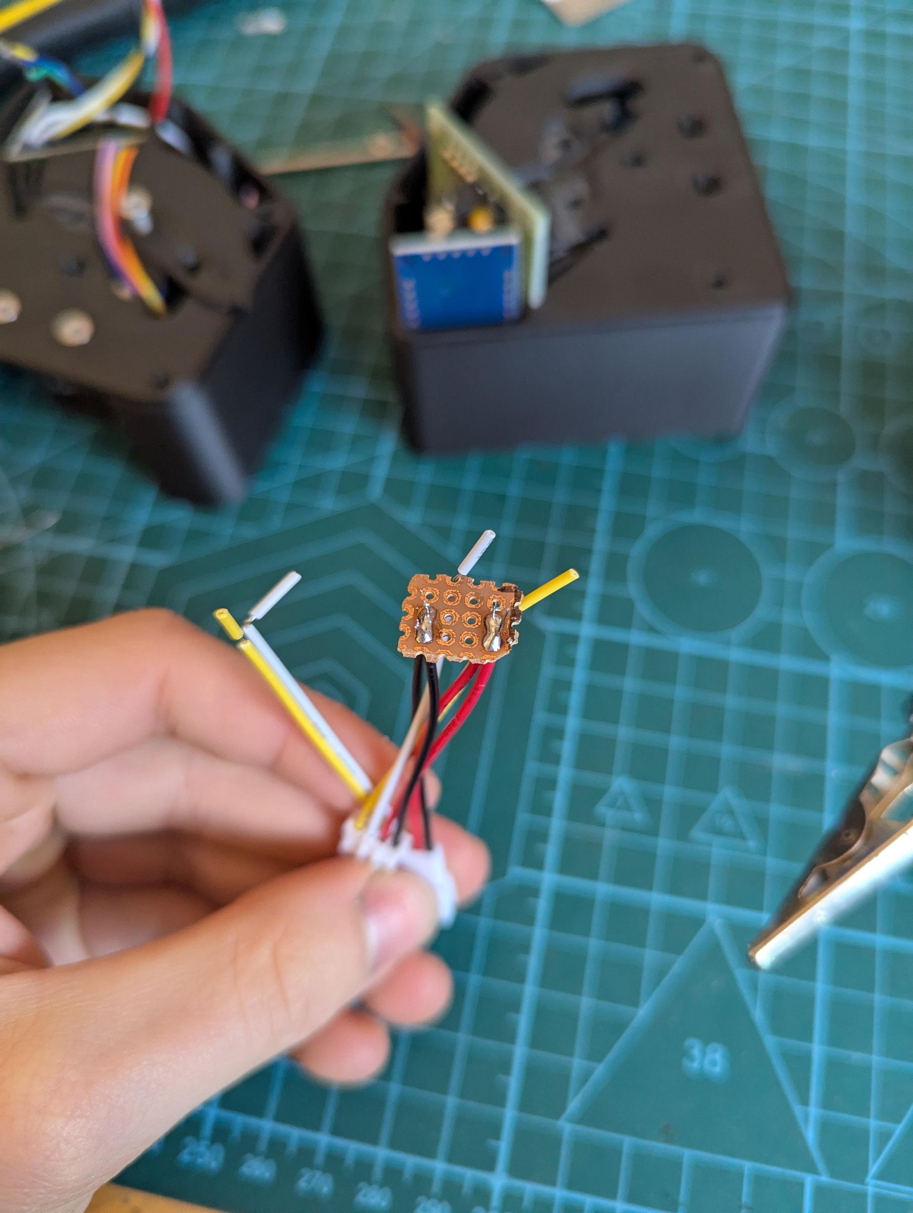 Split Flap Display - (3D Printed, Modular, Compact & Enclosed, With Web ...