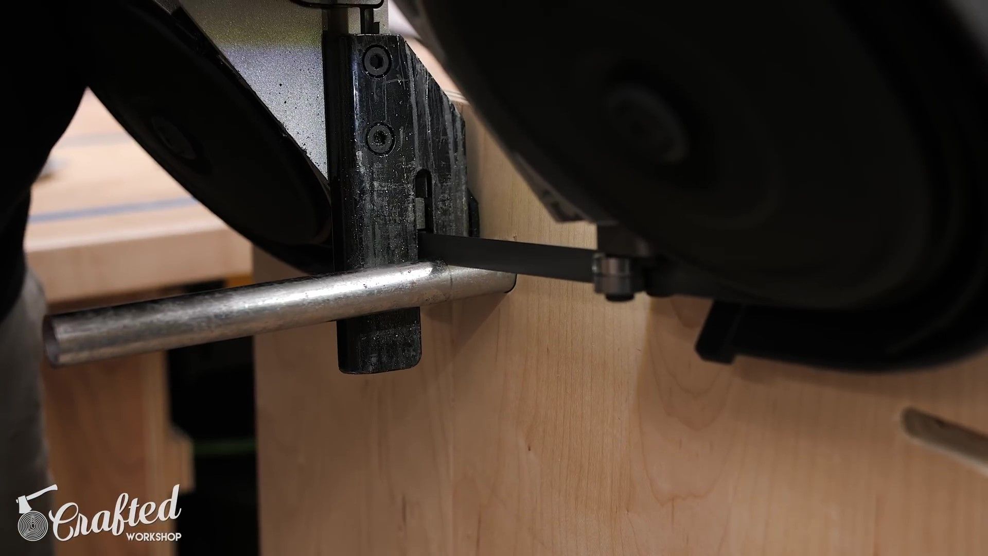How to Build a DIY Flip Top Tool Stand Workstation // Woodworking Shop ...