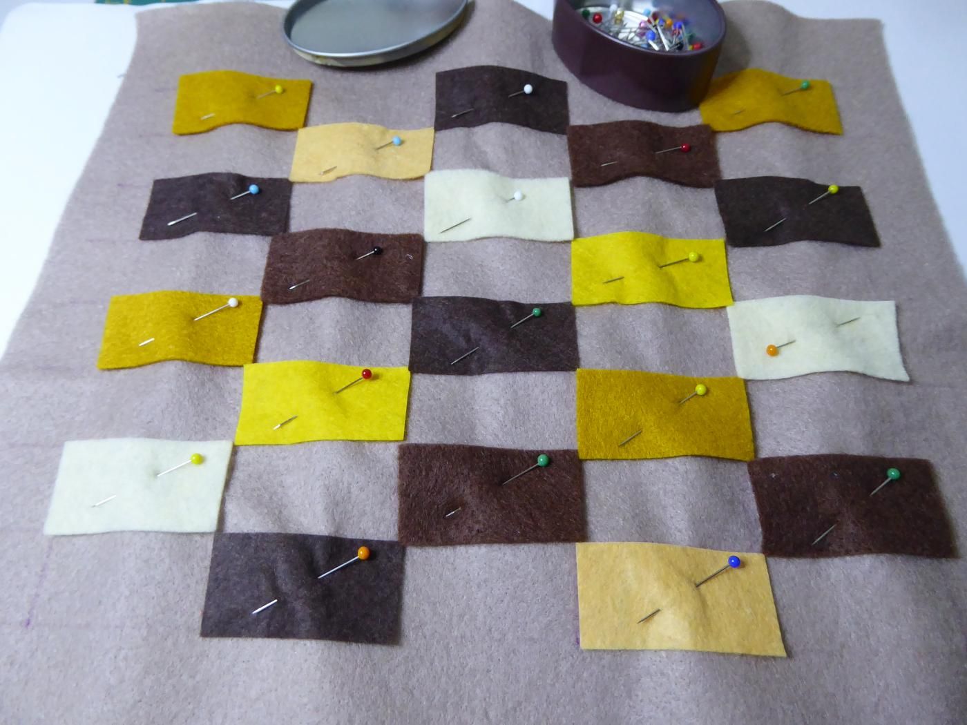 Create a Scrap Busting Felt Mini Quilt Inspired by Retro 1970’s Floral ...