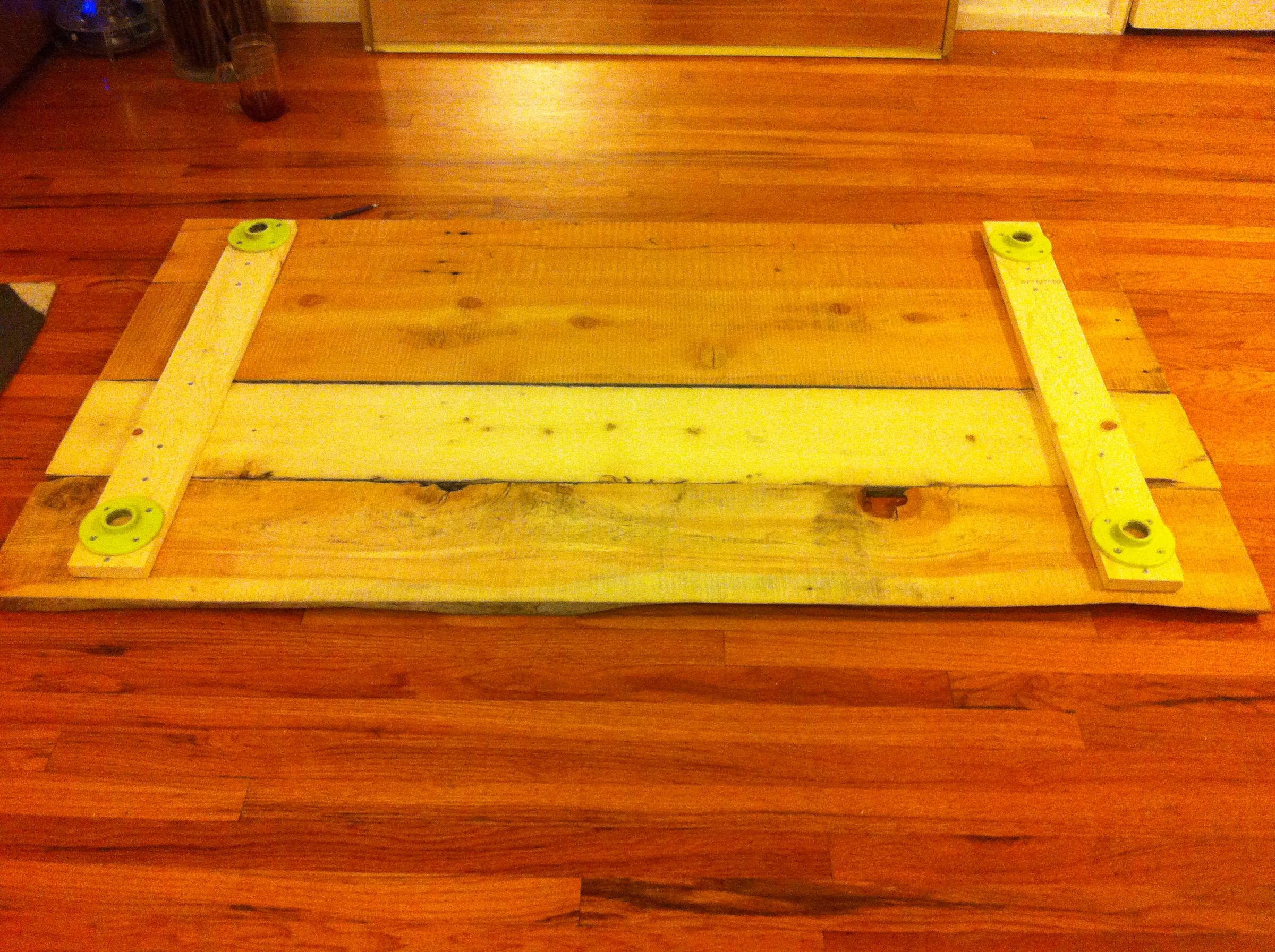 How to Build a Coffee Table From Reclaimed Wood : 5 Steps (with ...