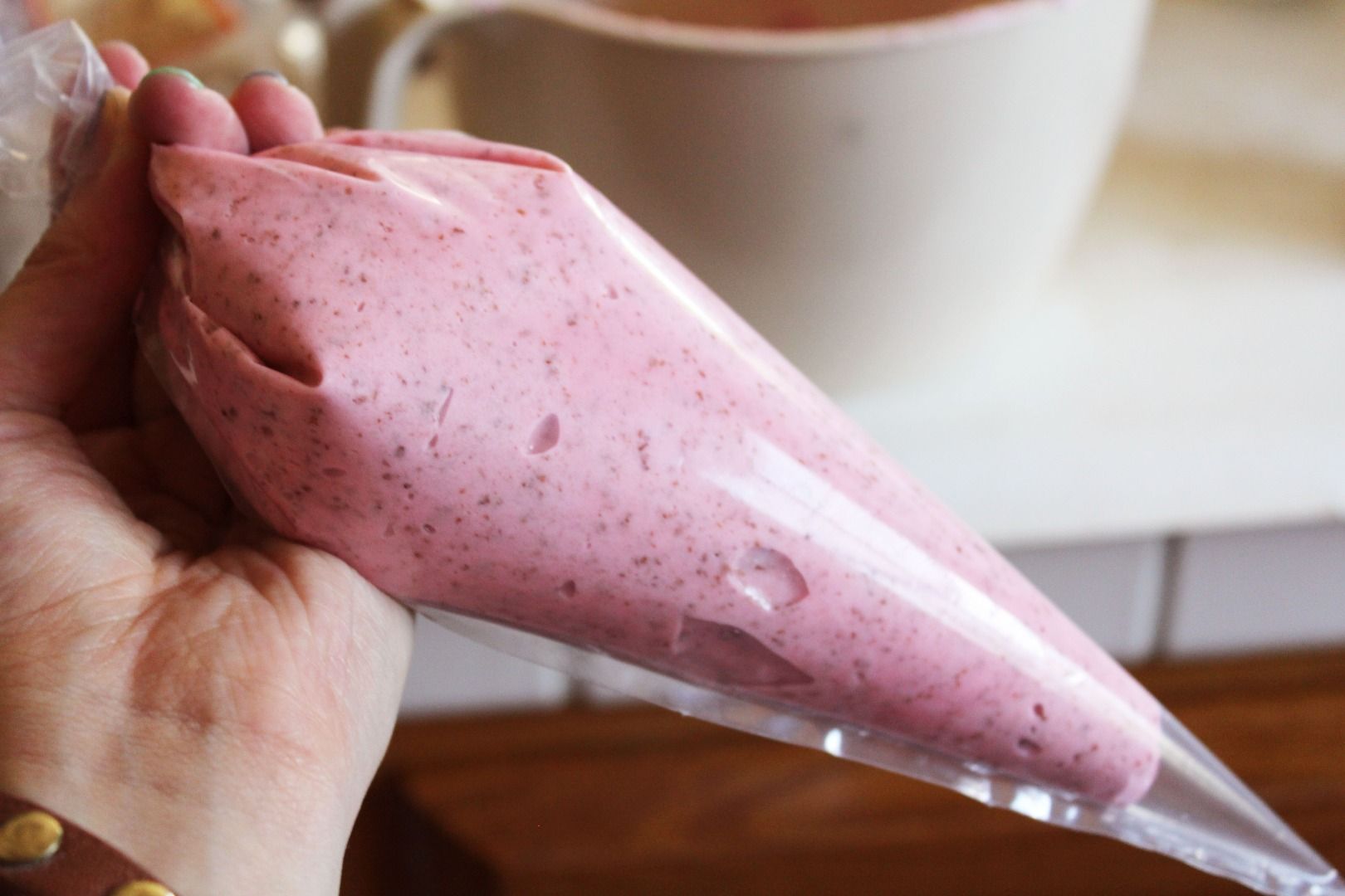 Passable (Beginner's) Macarons : 12 Steps (with Pictures) - Instructables