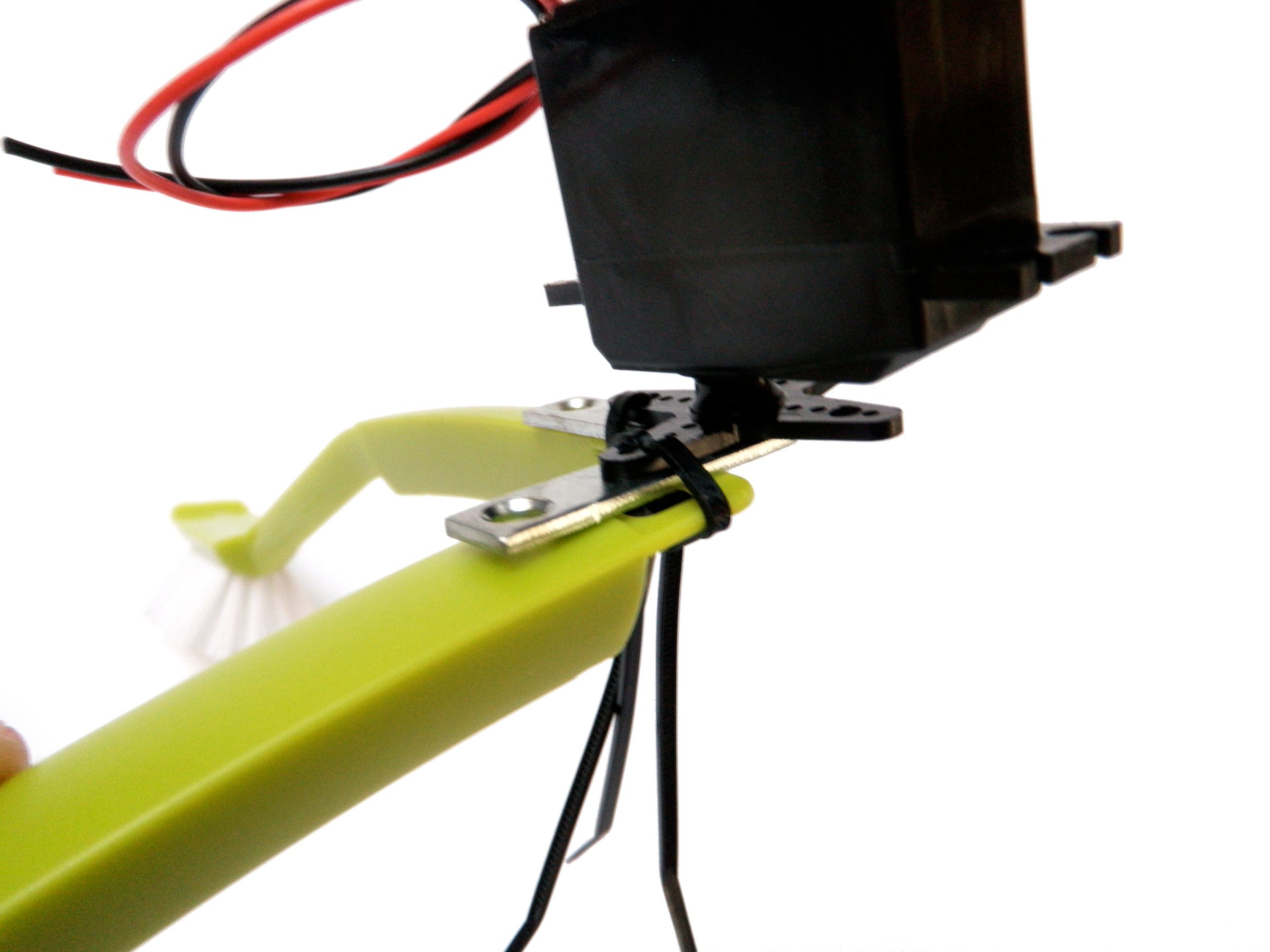 Simple Bots: Skitter : 20 Steps (with Pictures) - Instructables