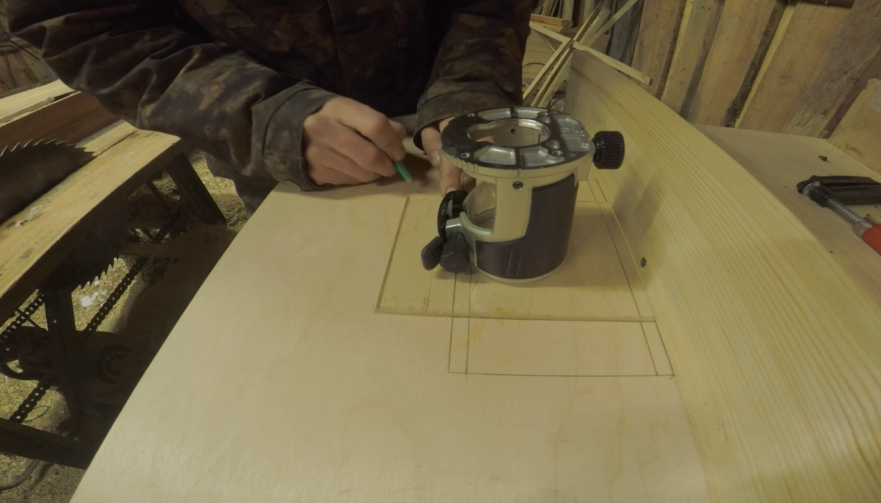 The Ultimate Miter Saw Station // Router Table : 11 Steps (with ...