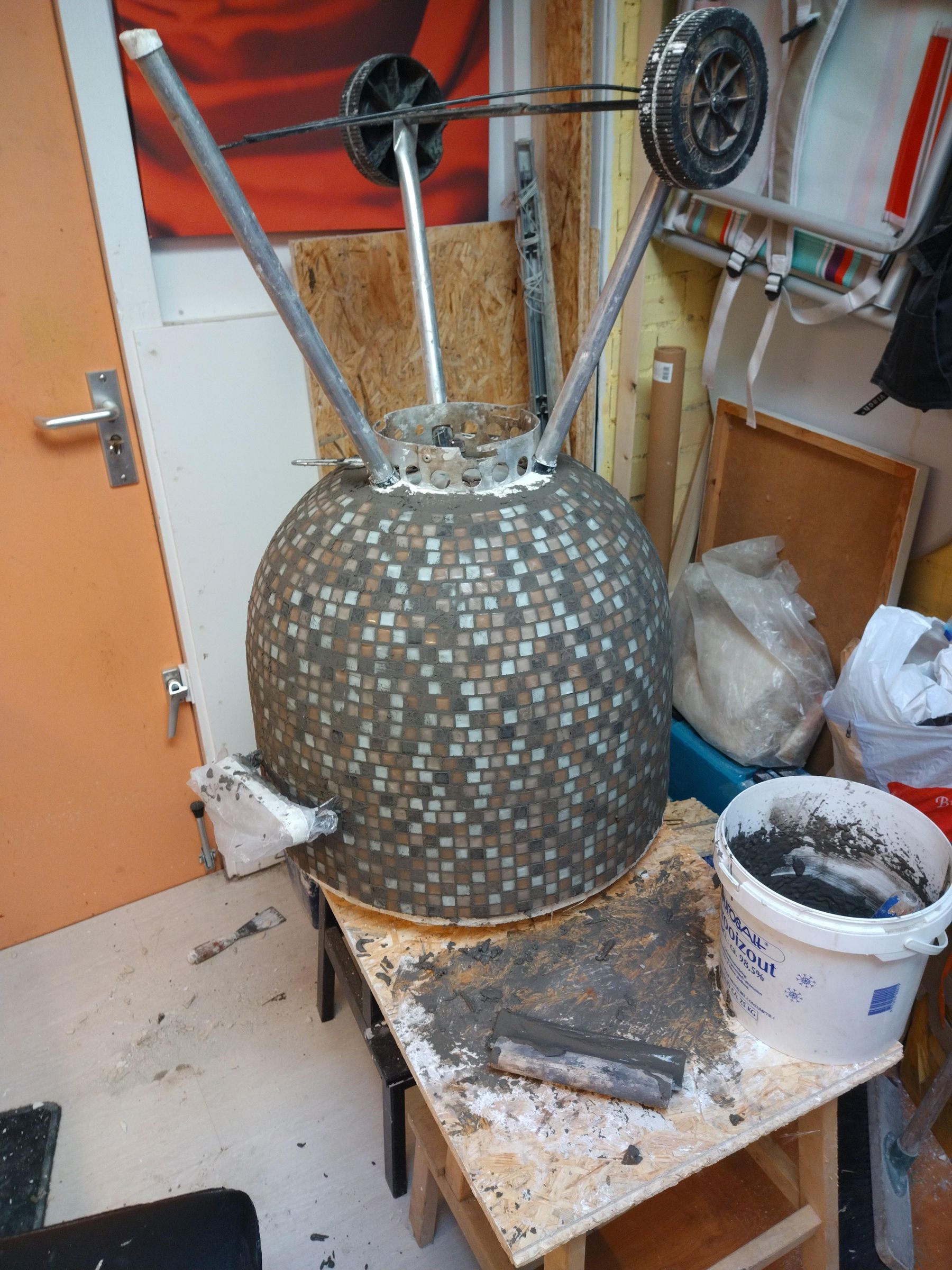 Building a Kamado, A.k.a. Weber Conversion Number Four : 11 Steps (with ...
