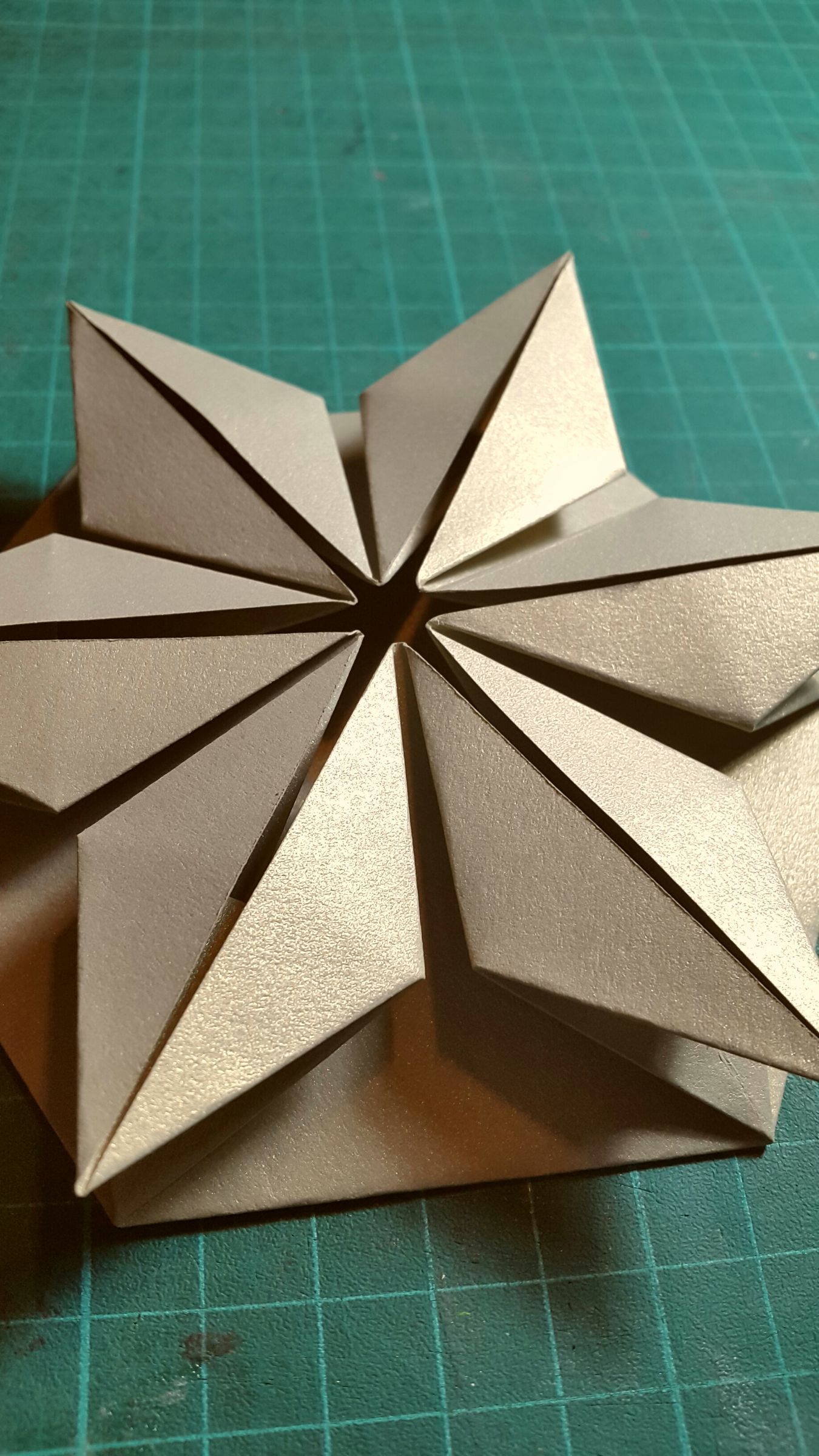 3D Gold Star Greeting Card : 7 Steps (with Pictures) - Instructables