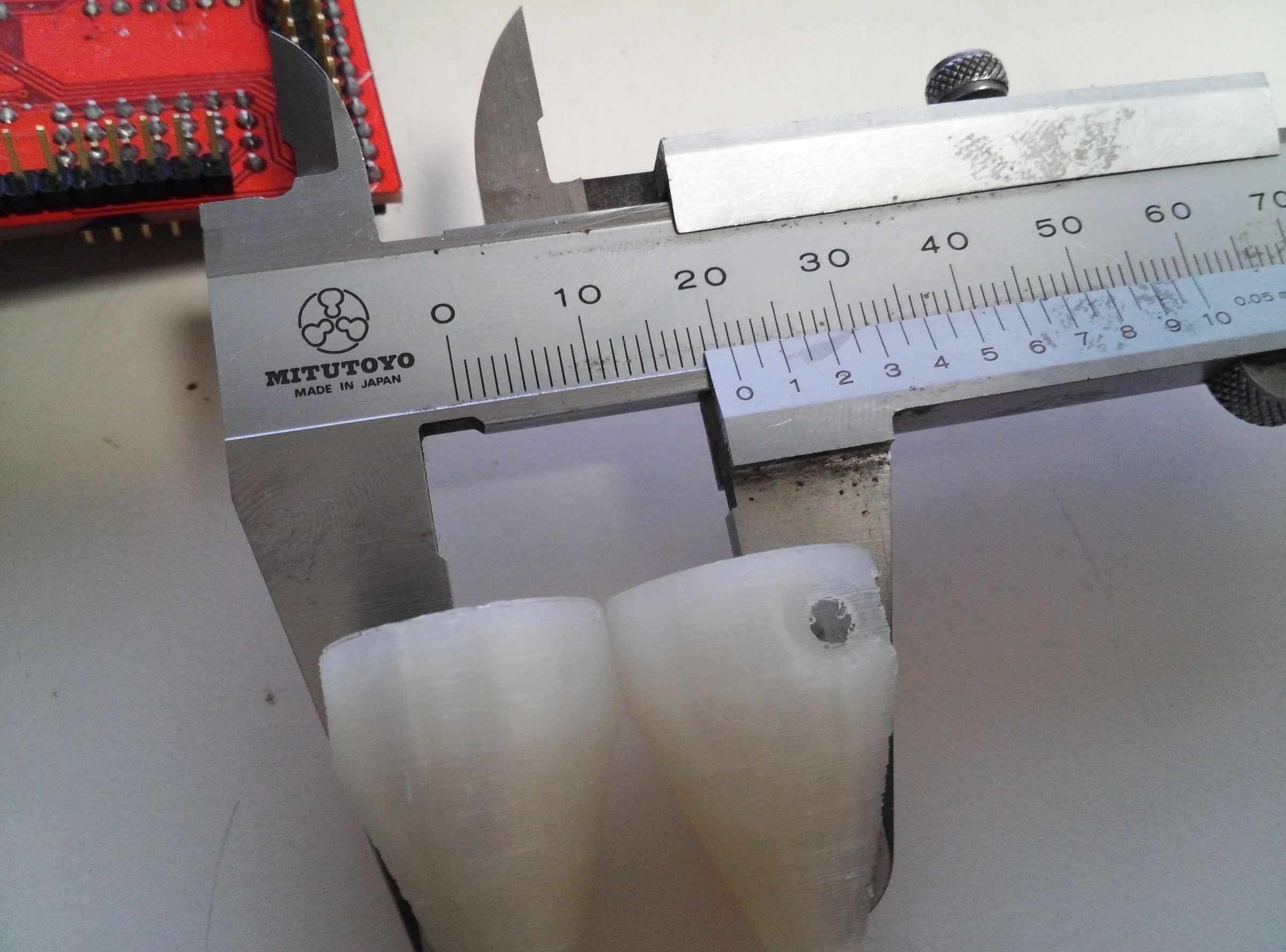 Hole Distance Measuring Callipers : 4 Steps - Instructables