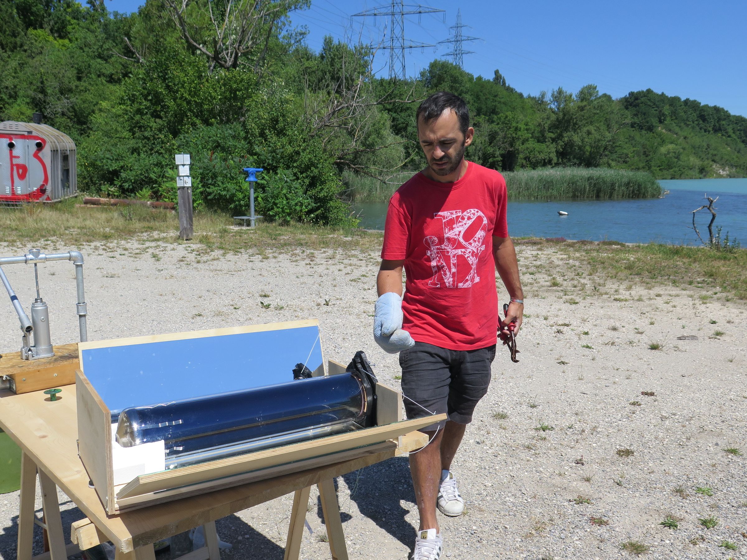 Solar Plastic Injection : 7 Steps - Instructables