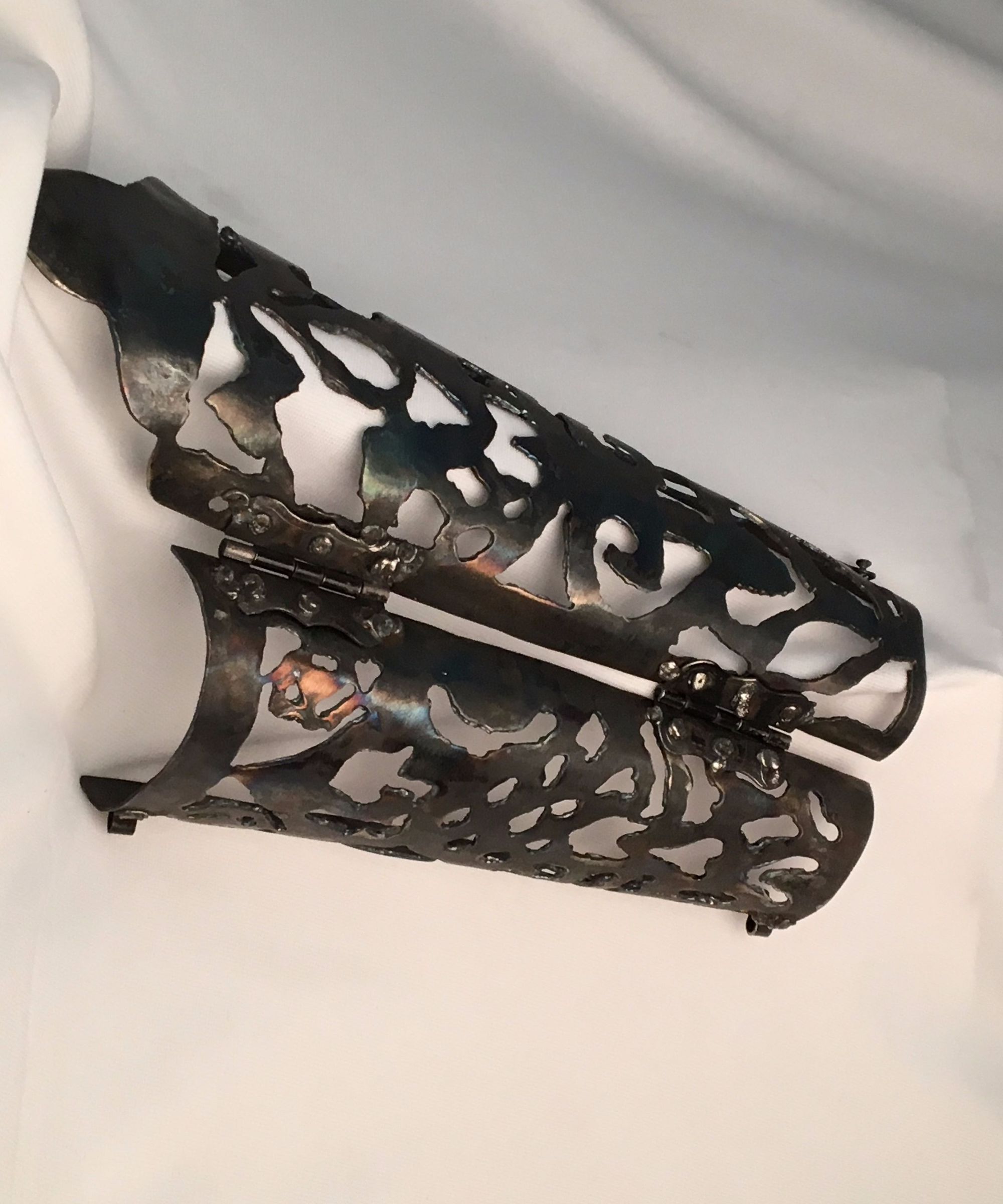 Industrial Lace Forearm Guard : 11 Steps (with Pictures) - Instructables