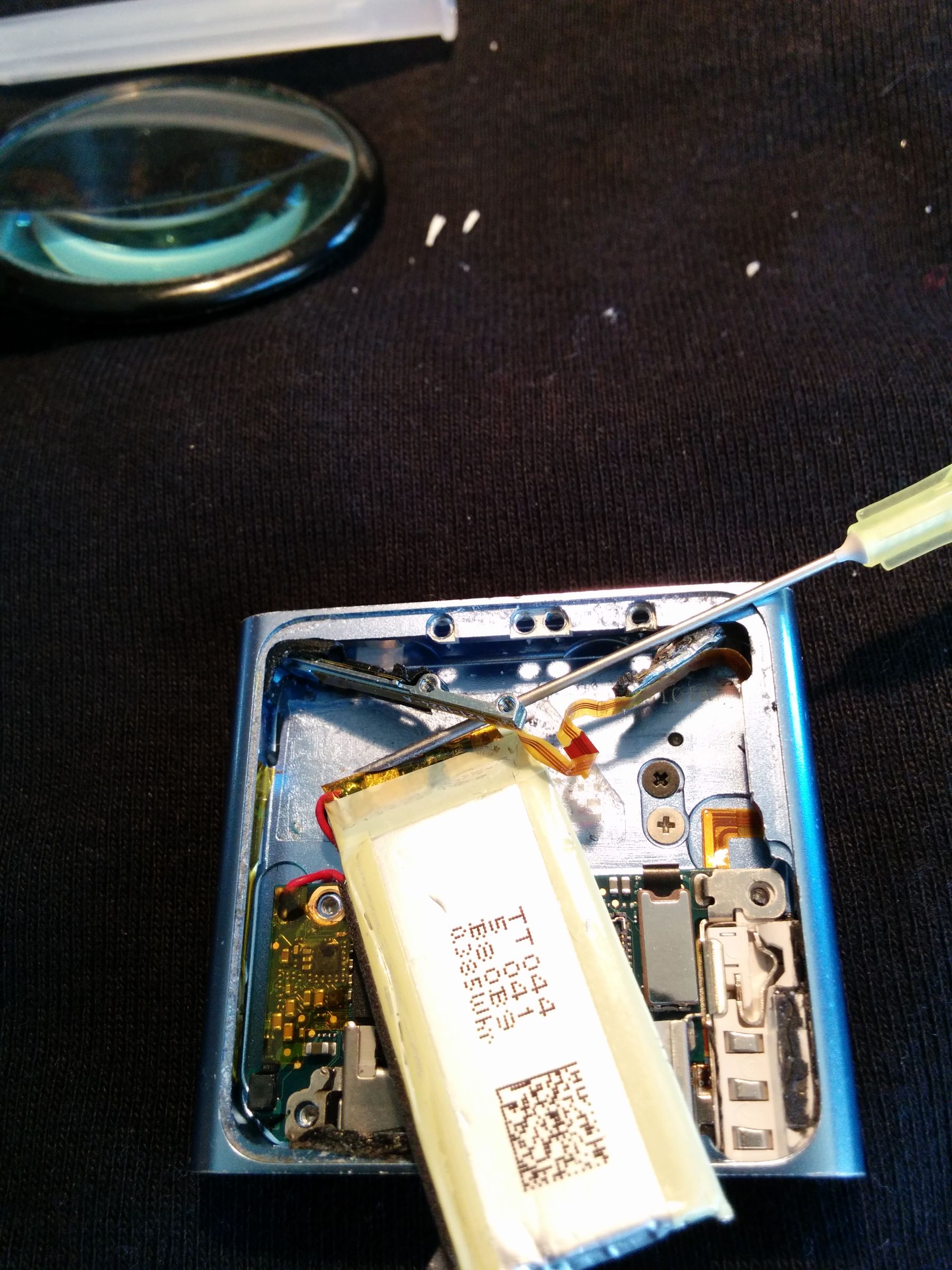 Ipod Nano 6th Gen Headphone, Power and Volume Assembly Repair : 8 Steps ...