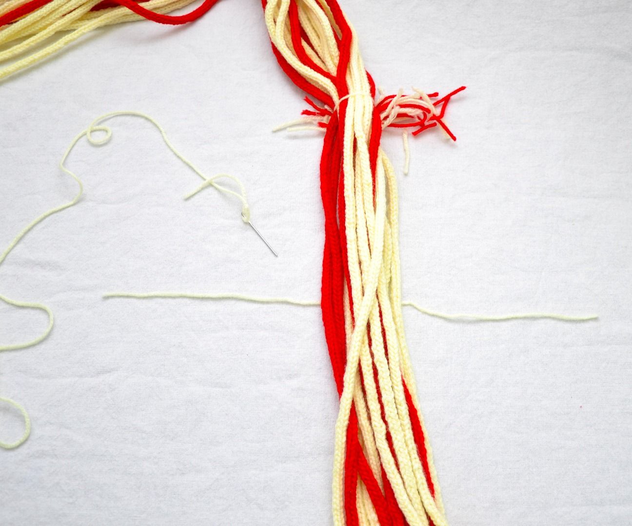 Spaghetti and Meatball Knit Scarf : 9 Steps (with Pictures) - Instructables