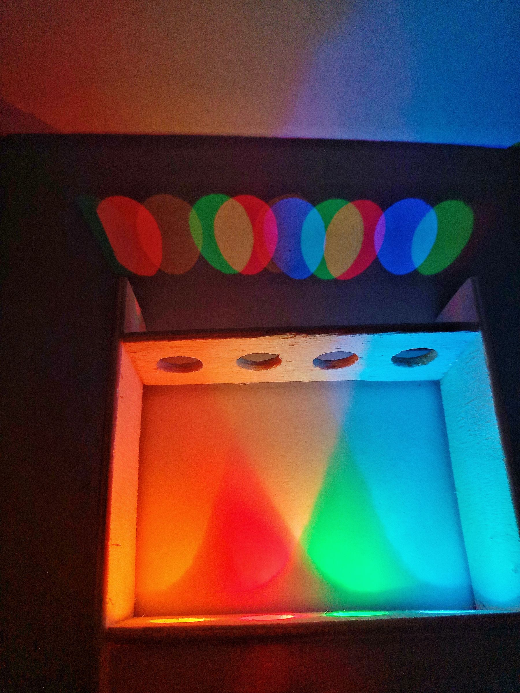 Glowing Stands (precisely Balanced LEDs) : 7 Steps - Instructables