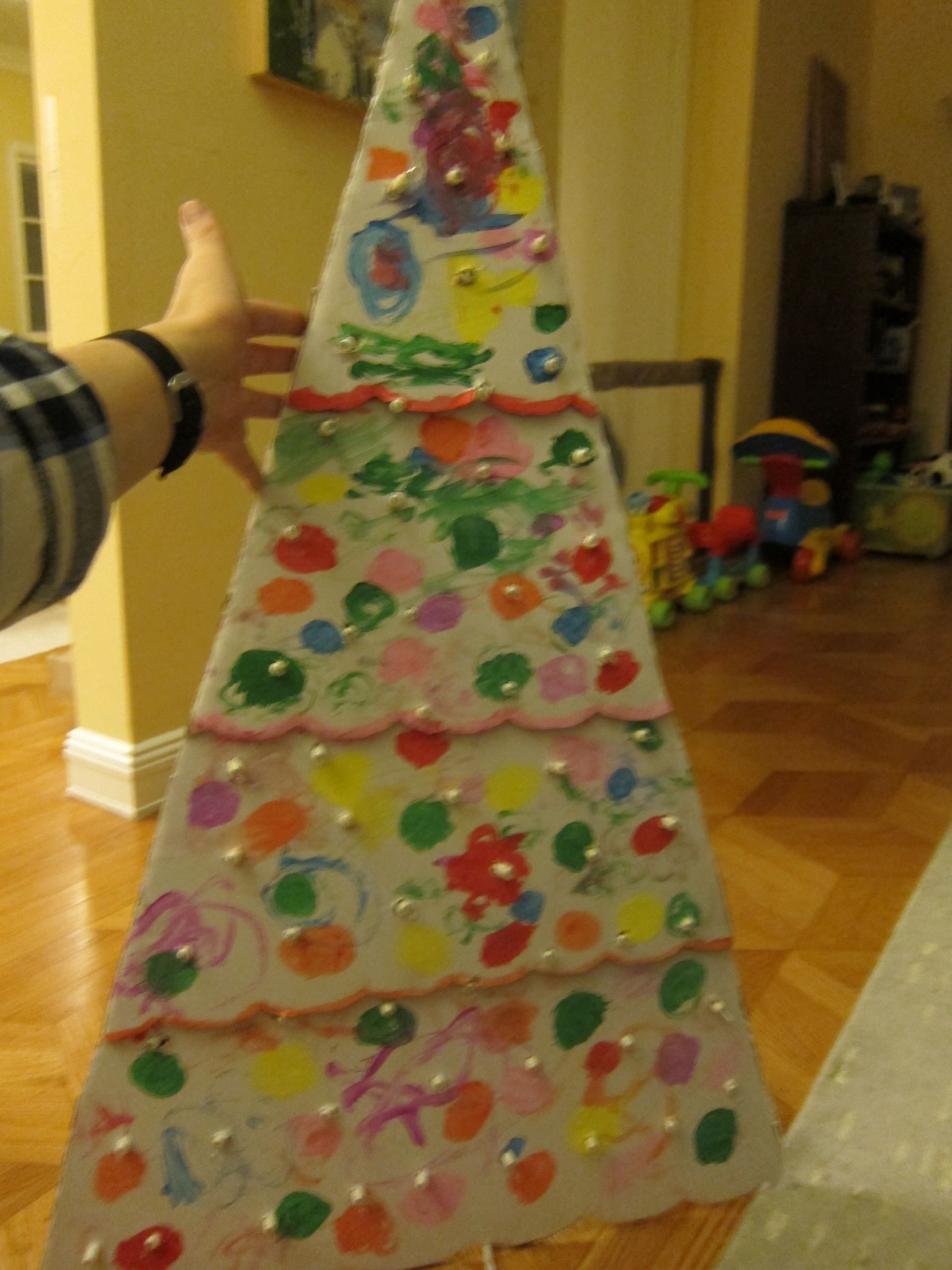 Cardboard Box-top Christmas Tree Template : 6 Steps - Instructables