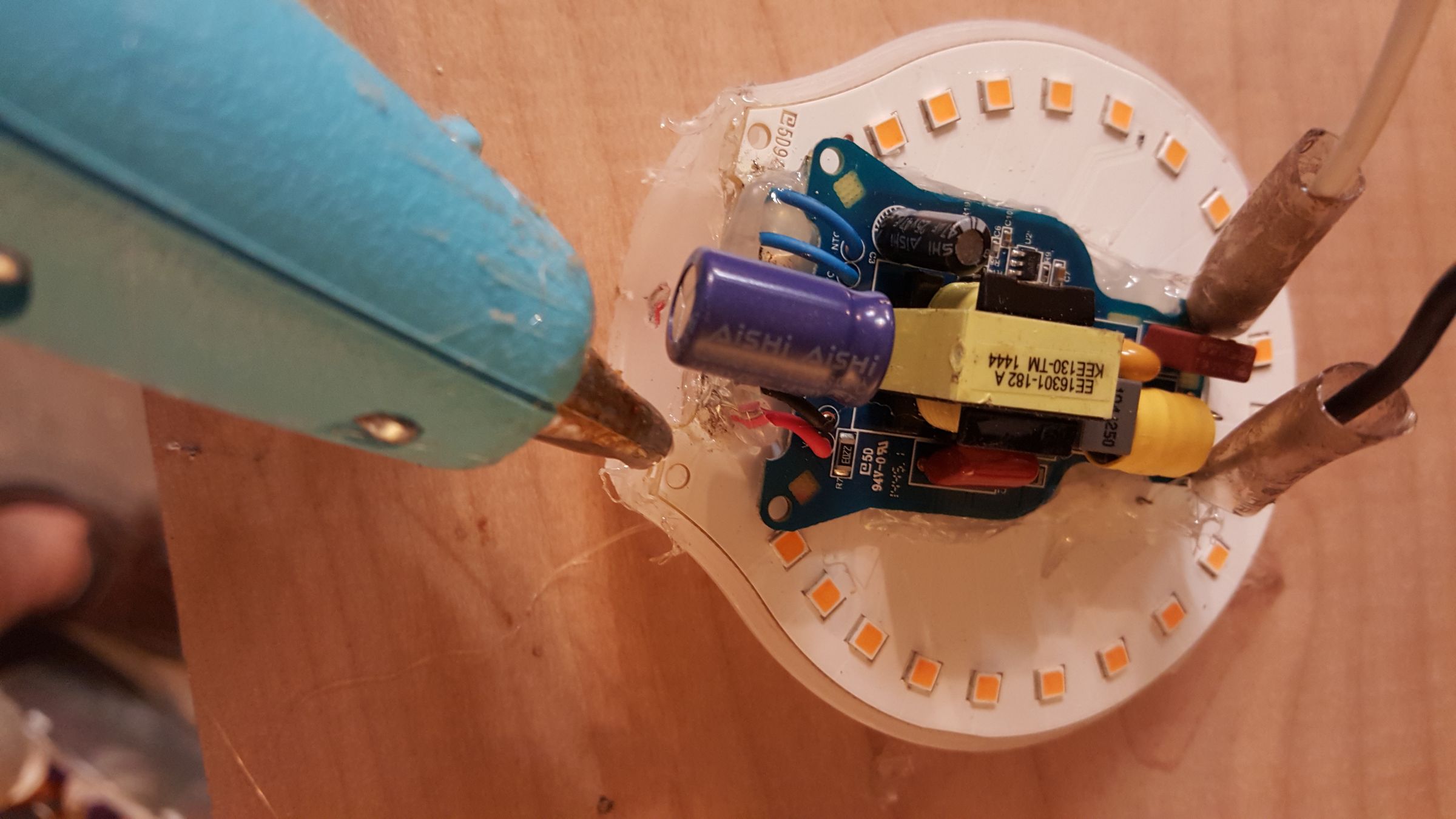 LED Hack to Replace Halogen Lamp Bulb : 13 Steps (with Pictures ...
