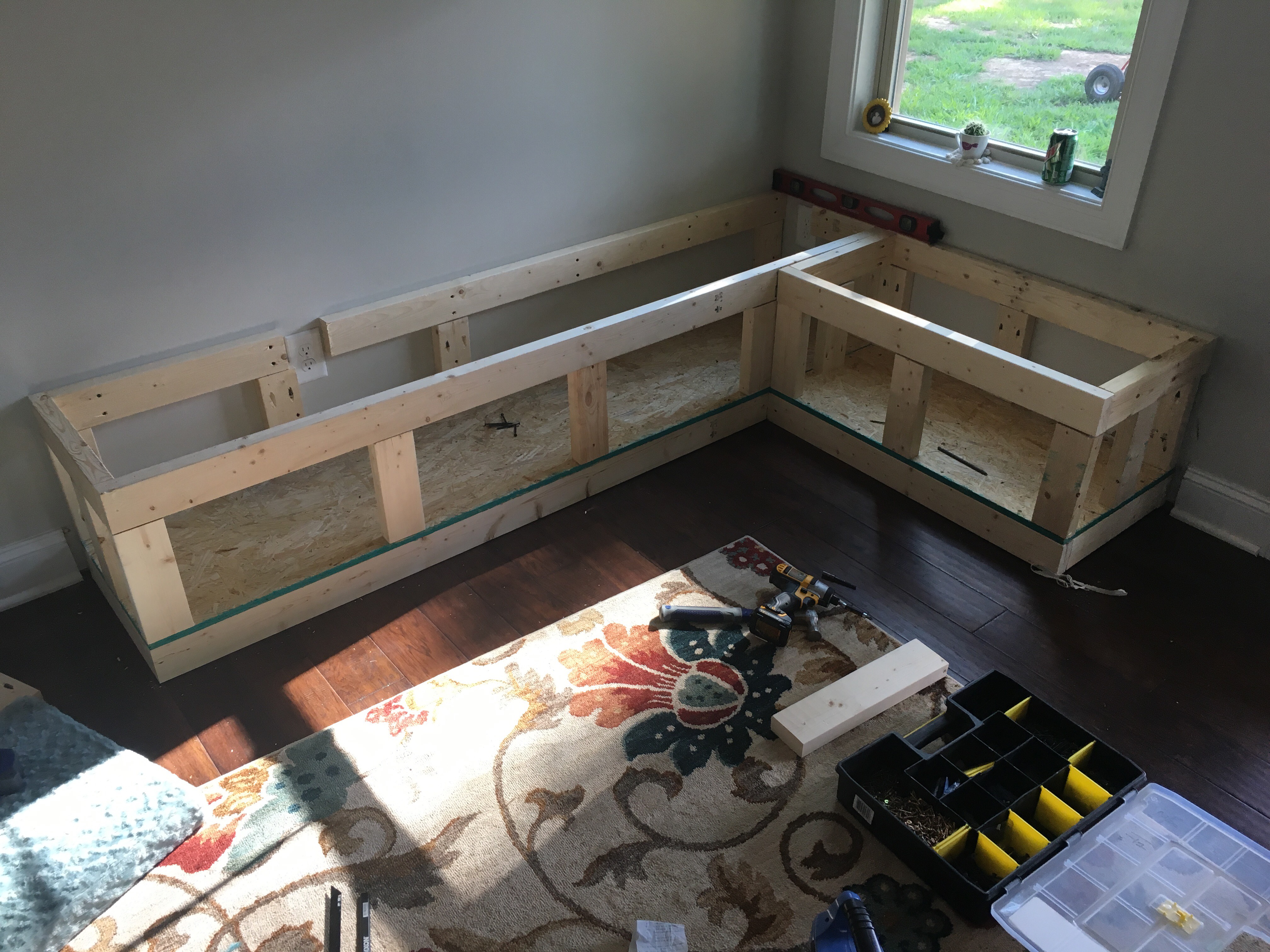 Built-in Seating : 8 Steps (with Pictures) - Instructables