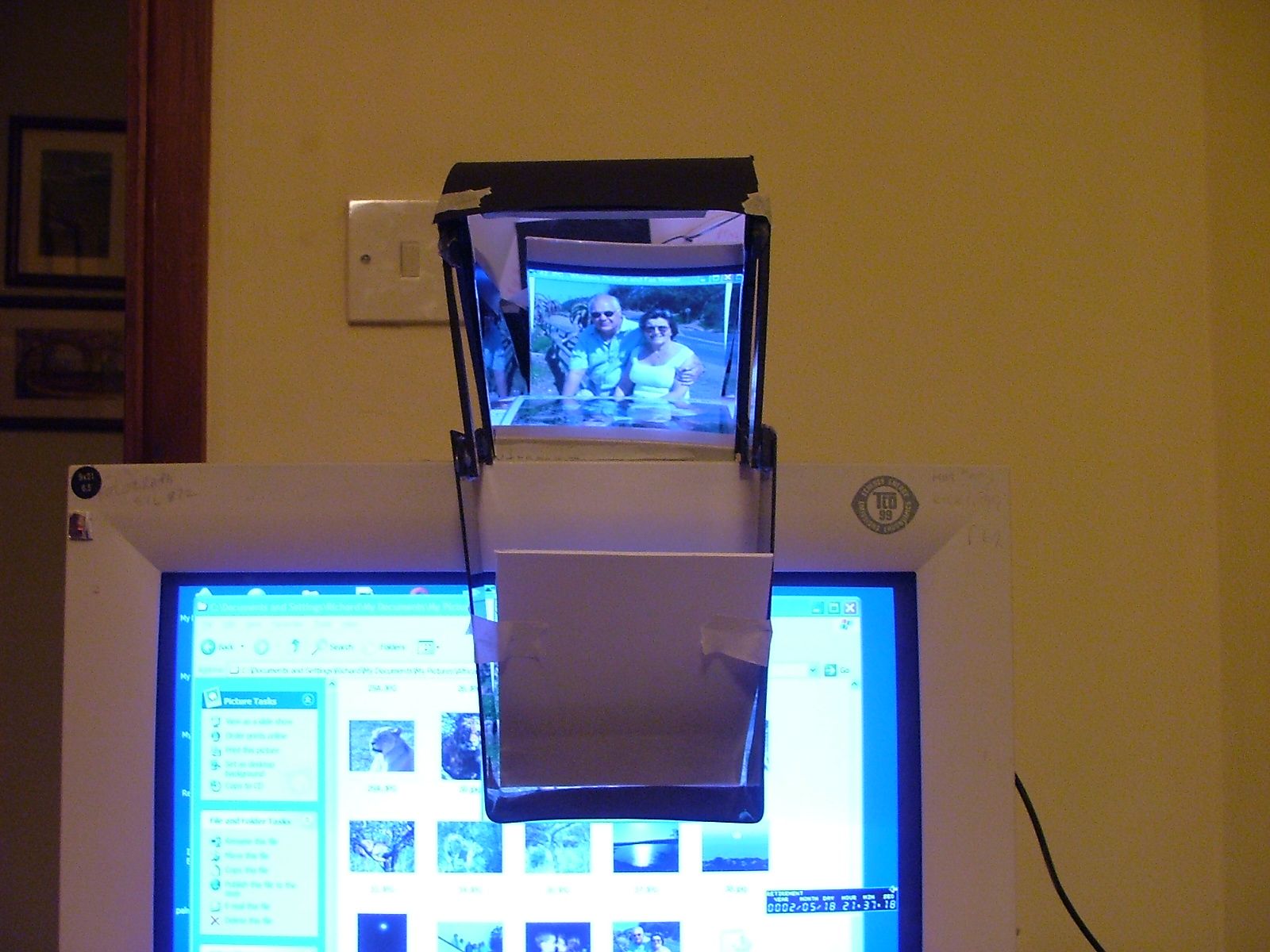 Headup Web Cam Viewer : 7 Steps - Instructables