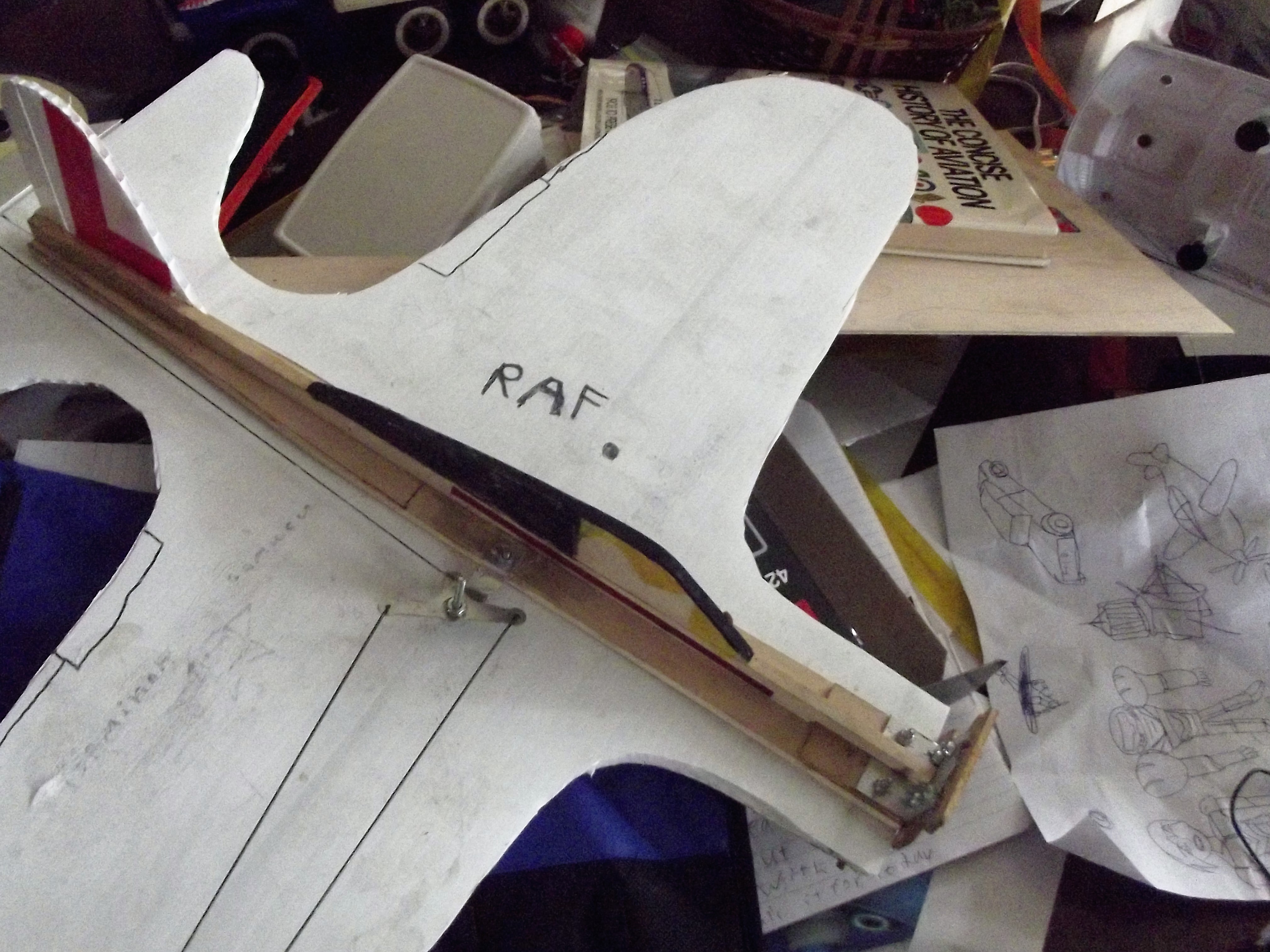Controlline Airplane : 5 Steps - Instructables