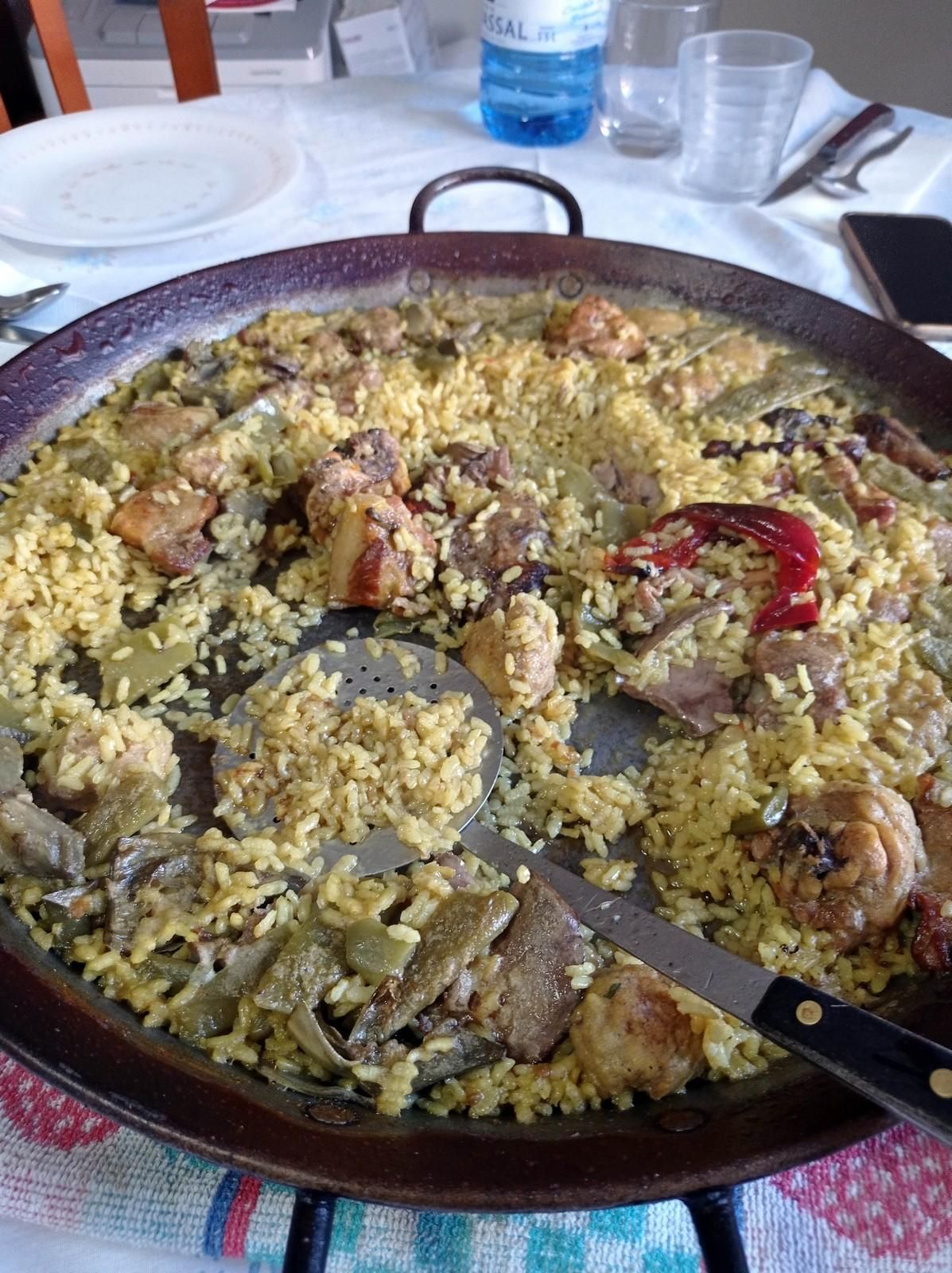 Paella Valenciana (authentic Recipe) : 5 Steps (with Pictures ...