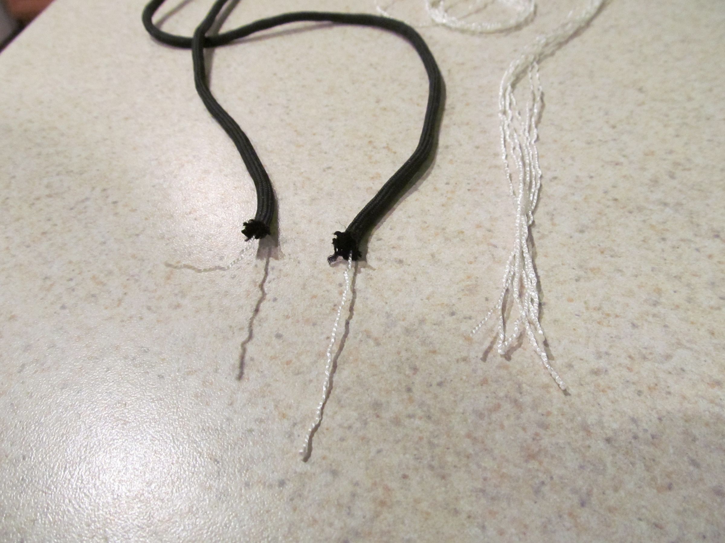 How to Sheath Dog Tags With Paracord. - Instructables