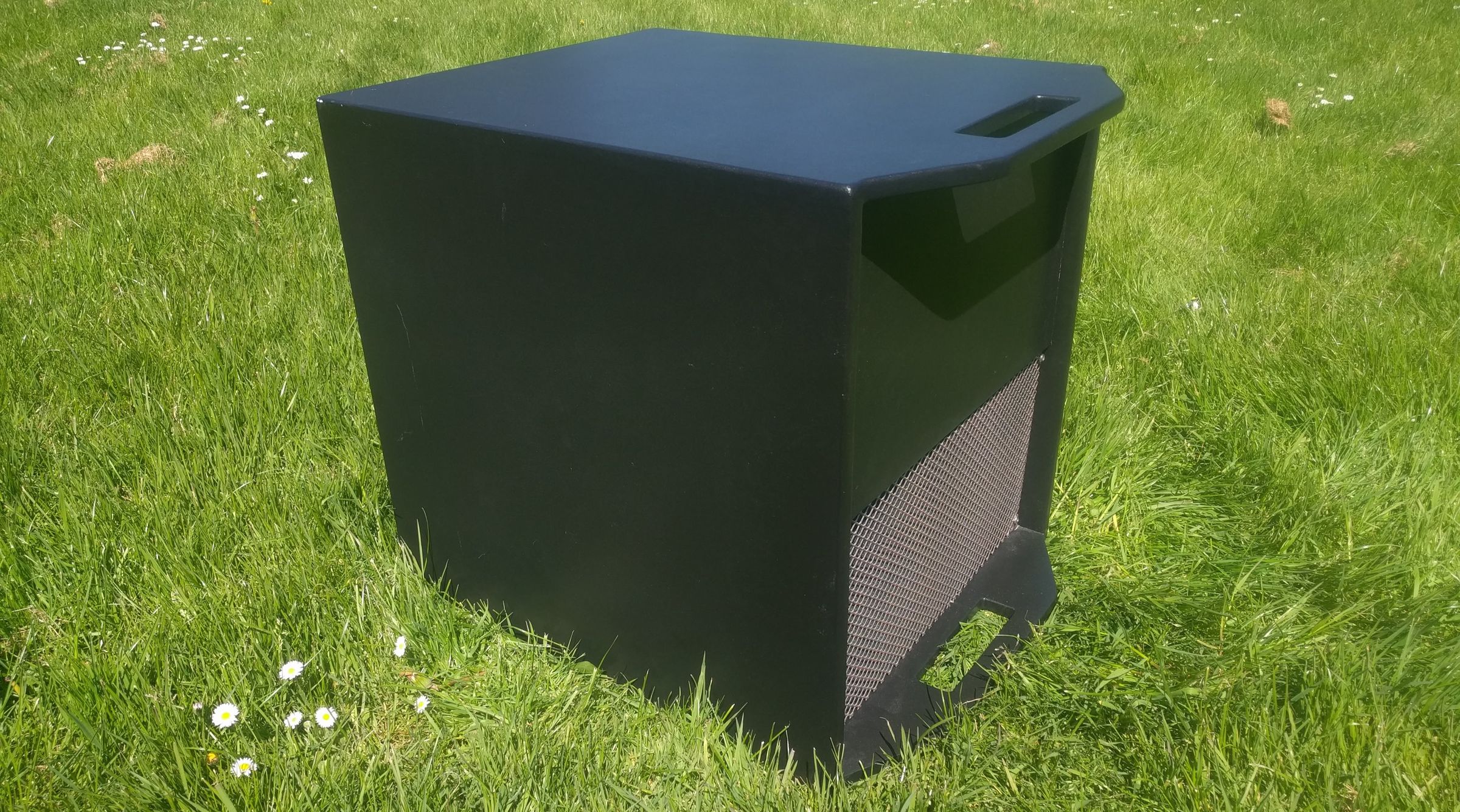 Building a Cubo 18 and Modified Cubo 8 Subwoofer : 5 Steps - Instructables