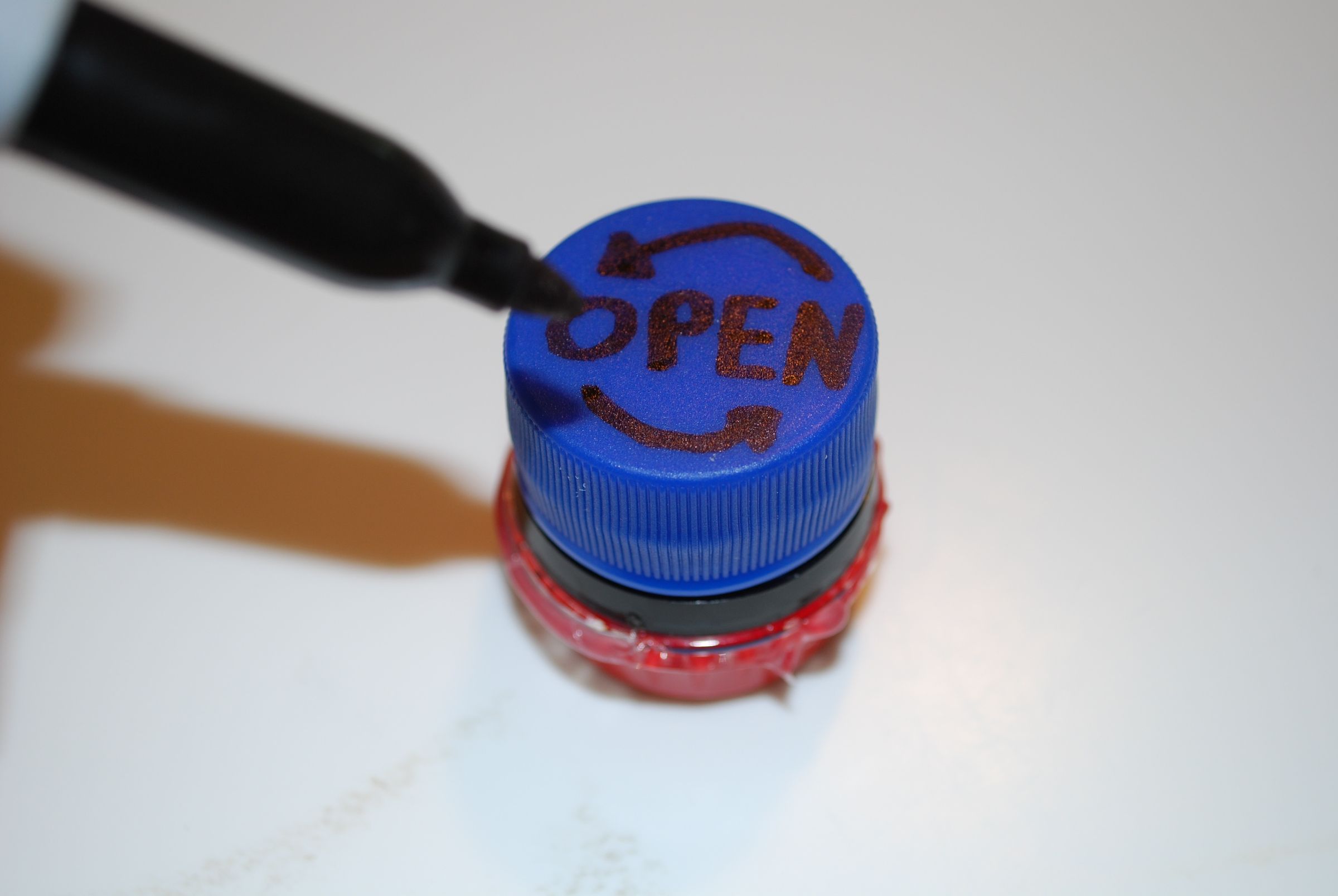 Micro (Geocache) Container : 10 Steps - Instructables