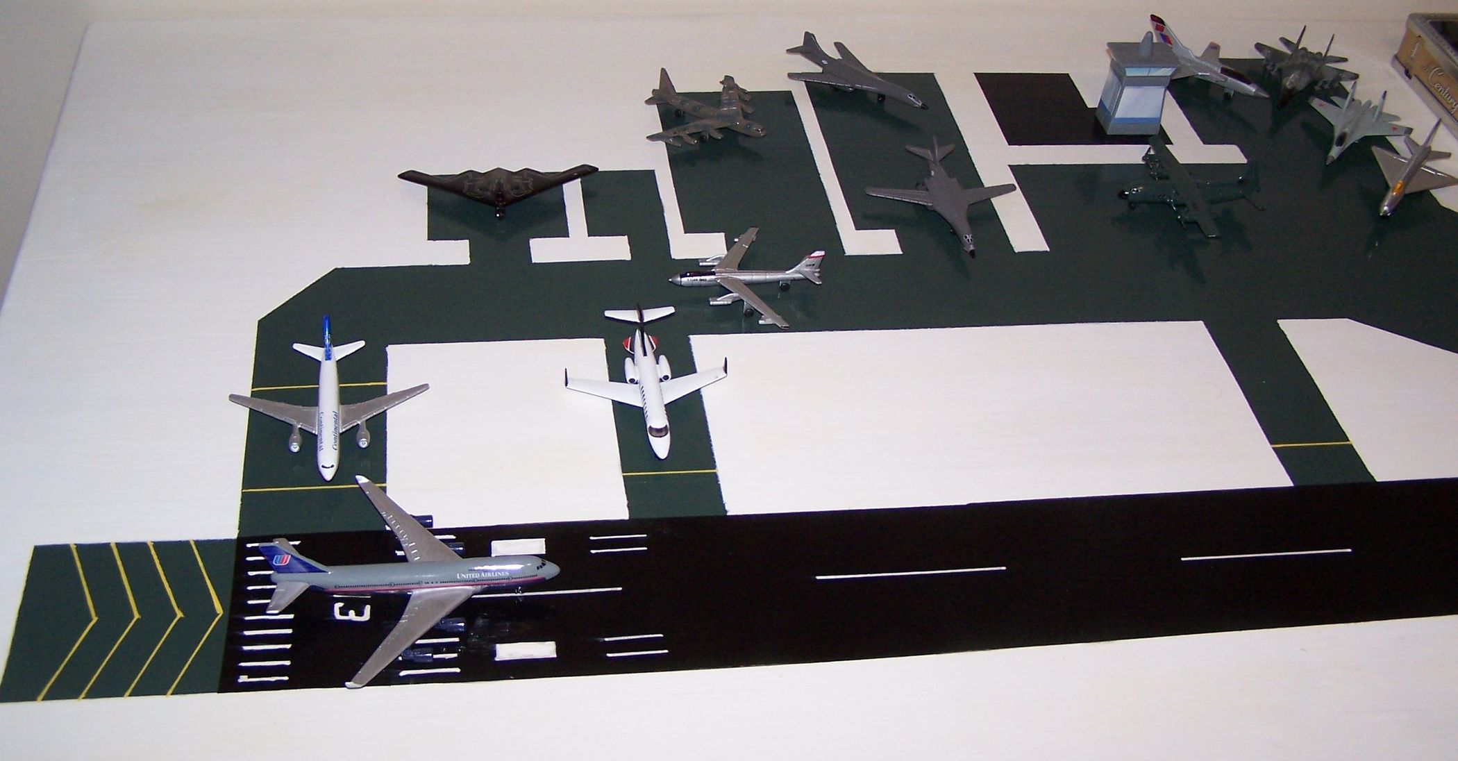 Air Traffic Control Training Table : 7 Steps (with Pictures ...