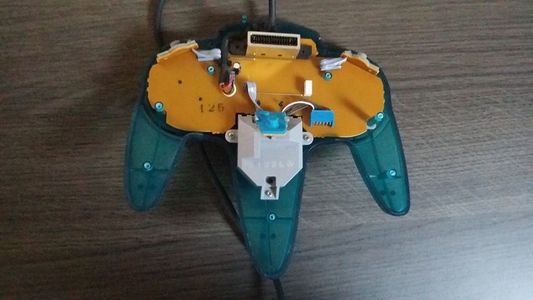 How to Disassemble/reassemble a Nintendo 64 Controller... : 5 Steps ...