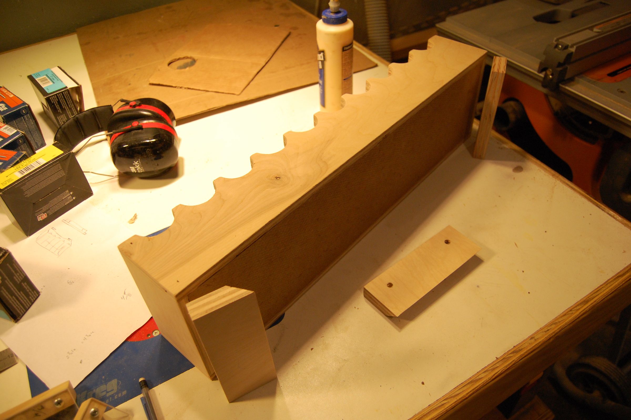 1lb Boxed Screw Storage Rack : 6 Steps (with Pictures) - Instructables