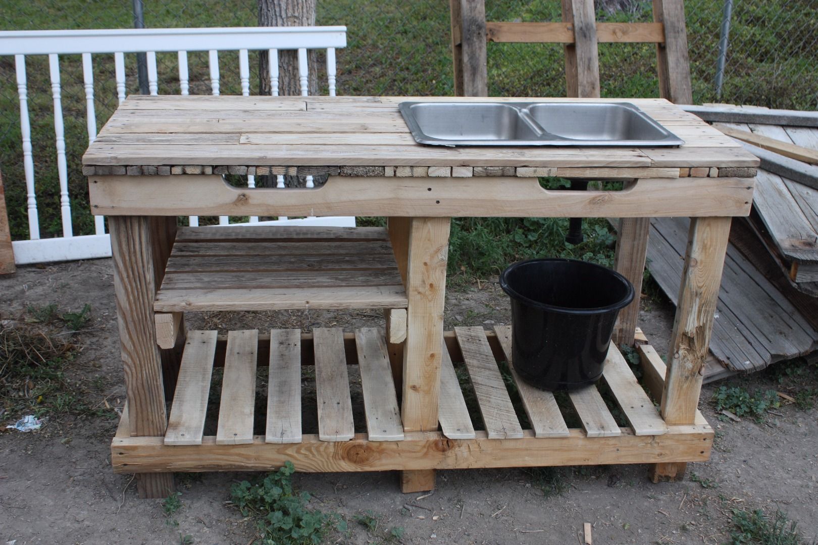 Garden Wash Basin Out of Pallets : 10 Steps (with Pictures) - Instructables