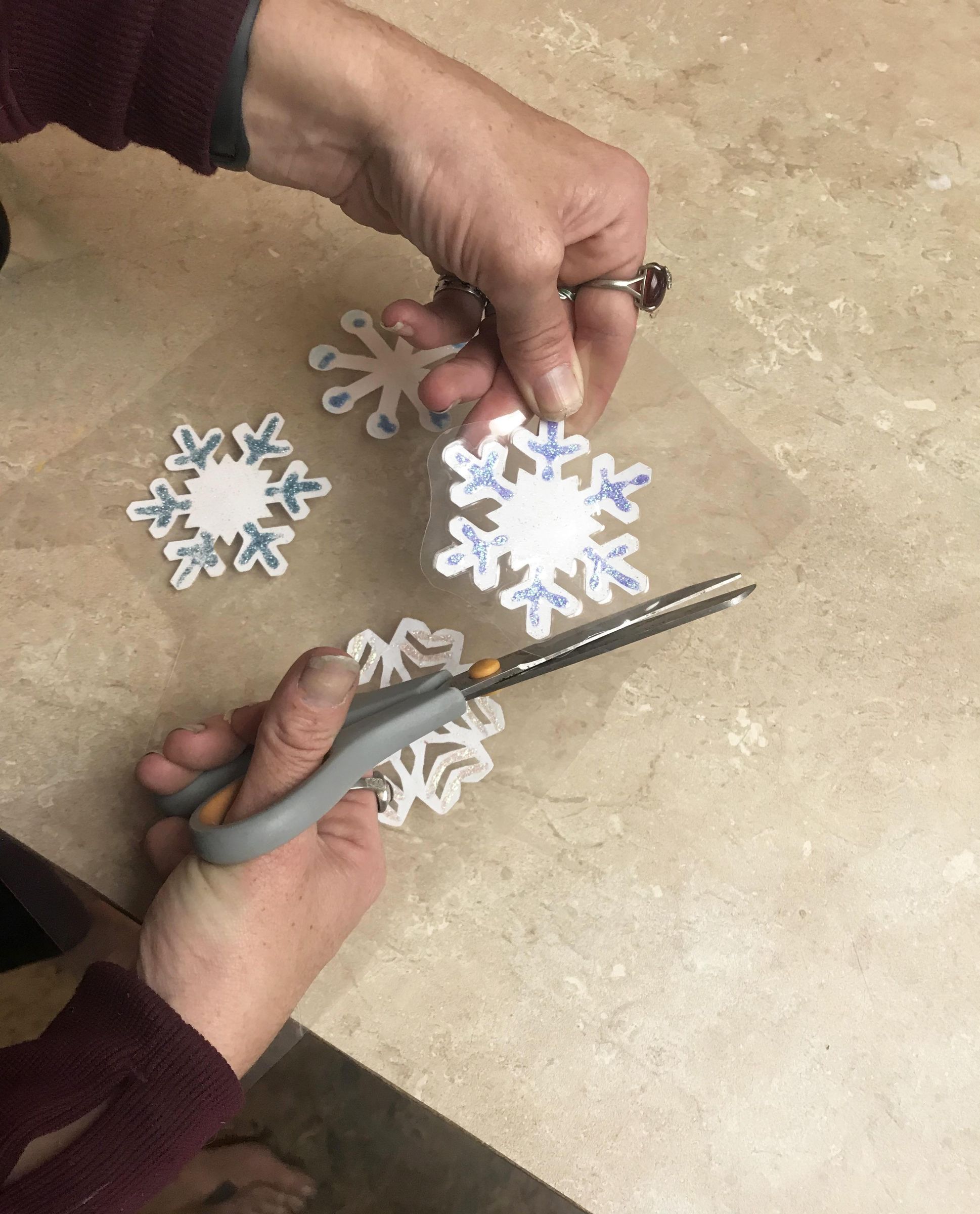 Snowflake Magnets for Your Front Door : 8 Steps (with Pictures ...