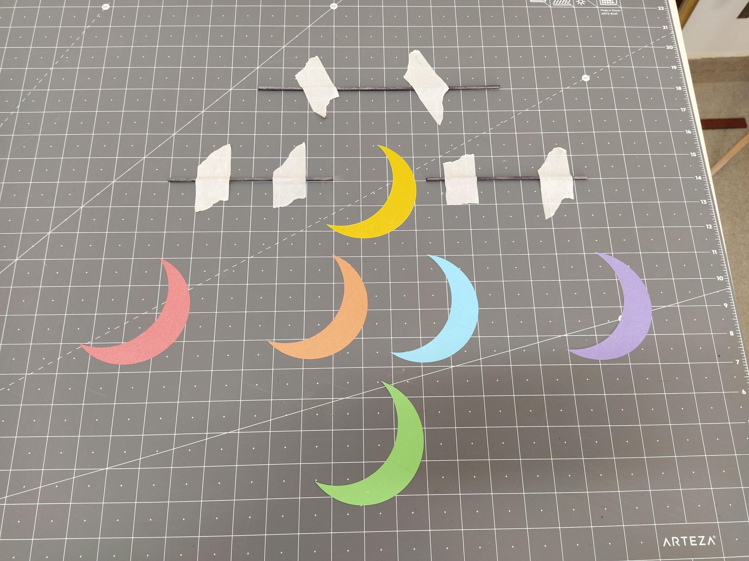 Embossed Greeting Card With Paper Moon Mobile : 10 Steps (with Pictures ...