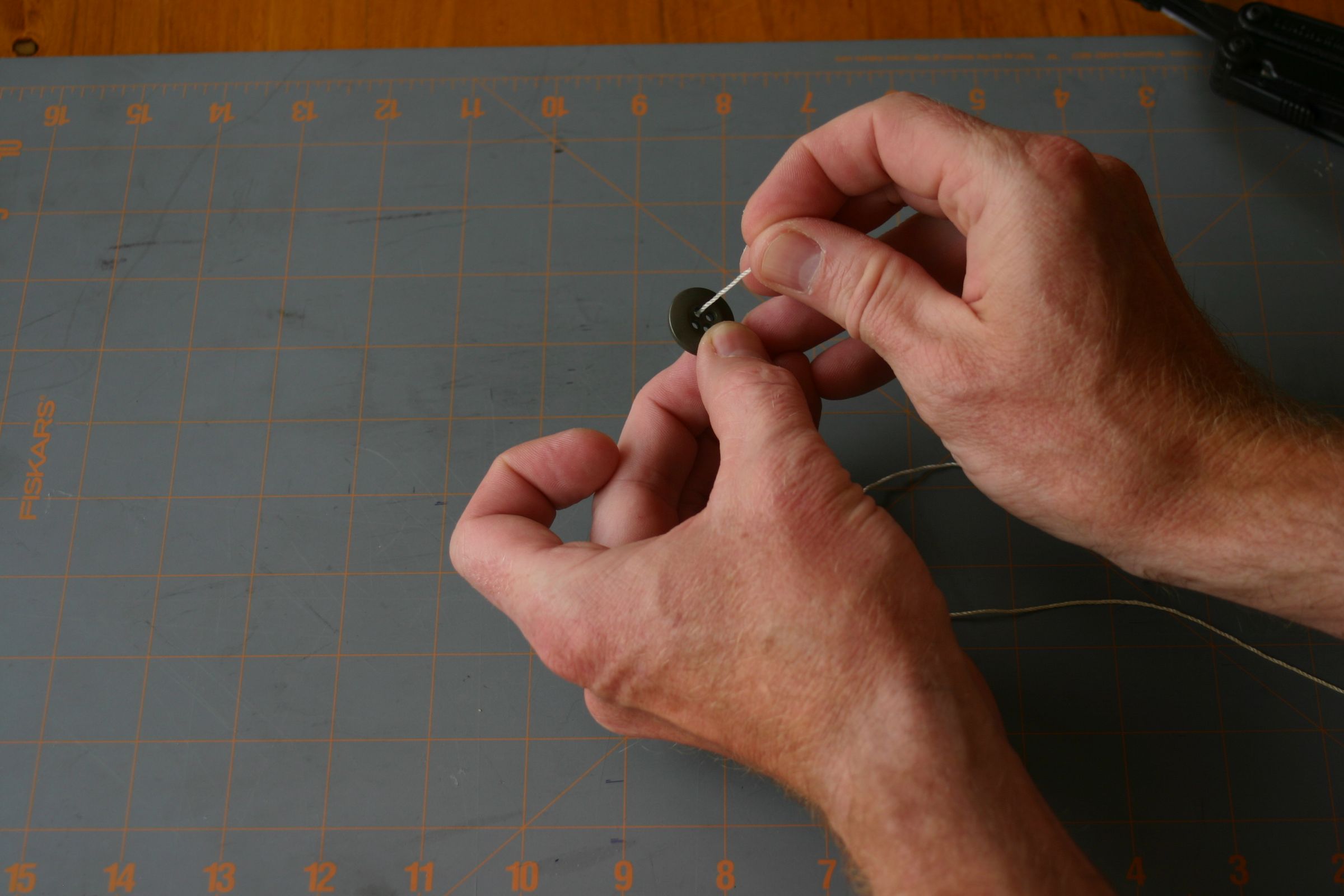 SPINNING BUTTON OF CHAOS : 7 Steps - Instructables