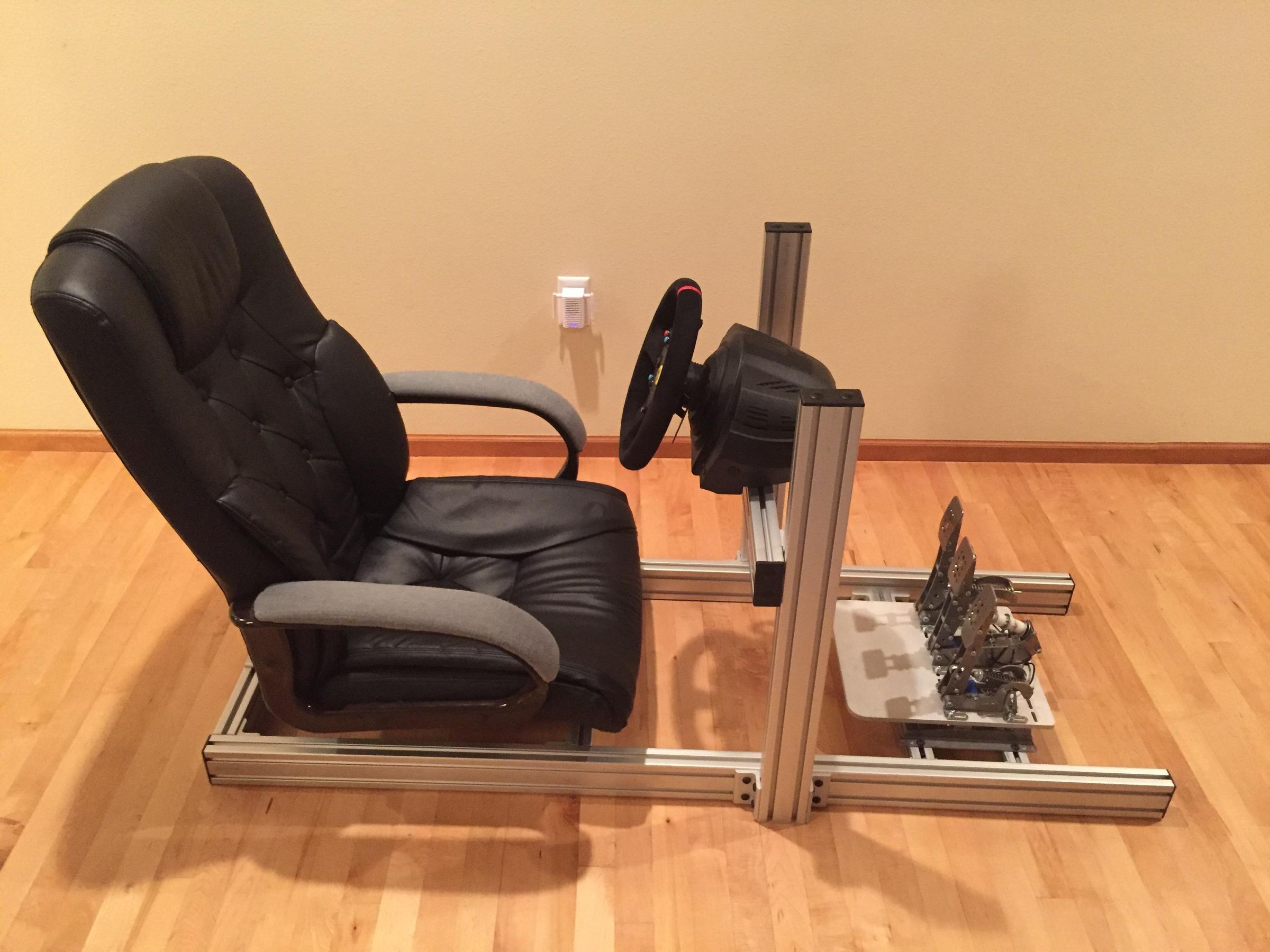 Simple Car Seat Couch : 5 Steps - Instructables