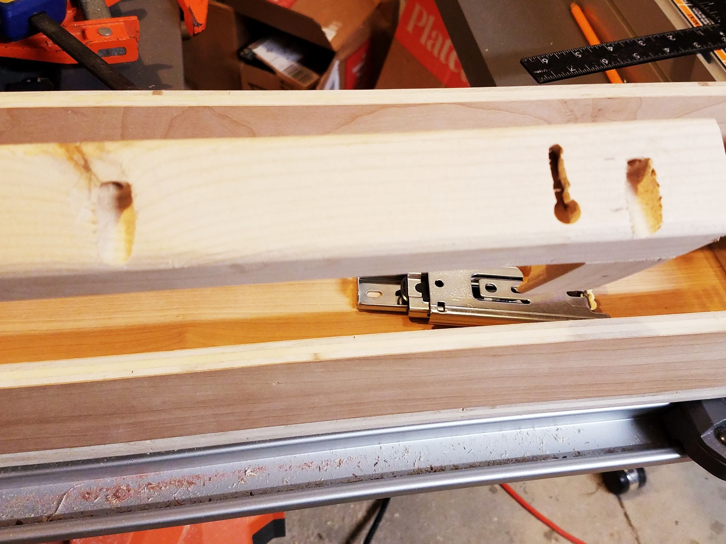 Small Floating Shelf With Hidden Storage : 12 Steps (with Pictures ...