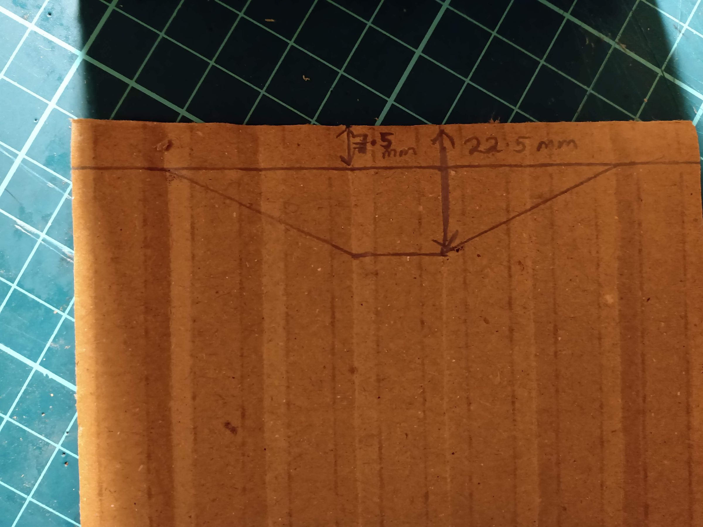 Cardboard Desk Tidy : 10 Steps (with Pictures) - Instructables